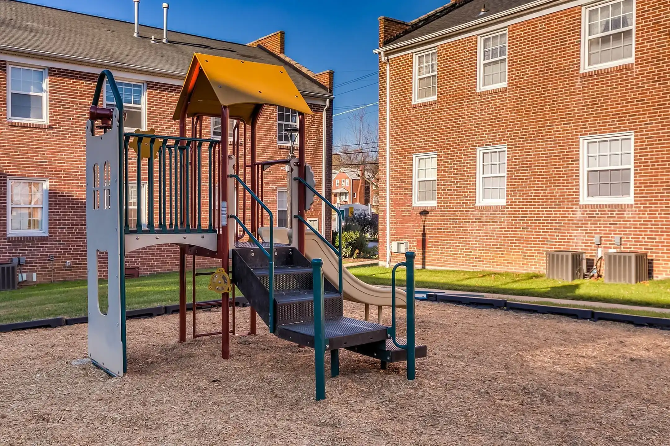 Loch Raven Village Apartments - Towson, MD 21286 | ApartmentGuide.com