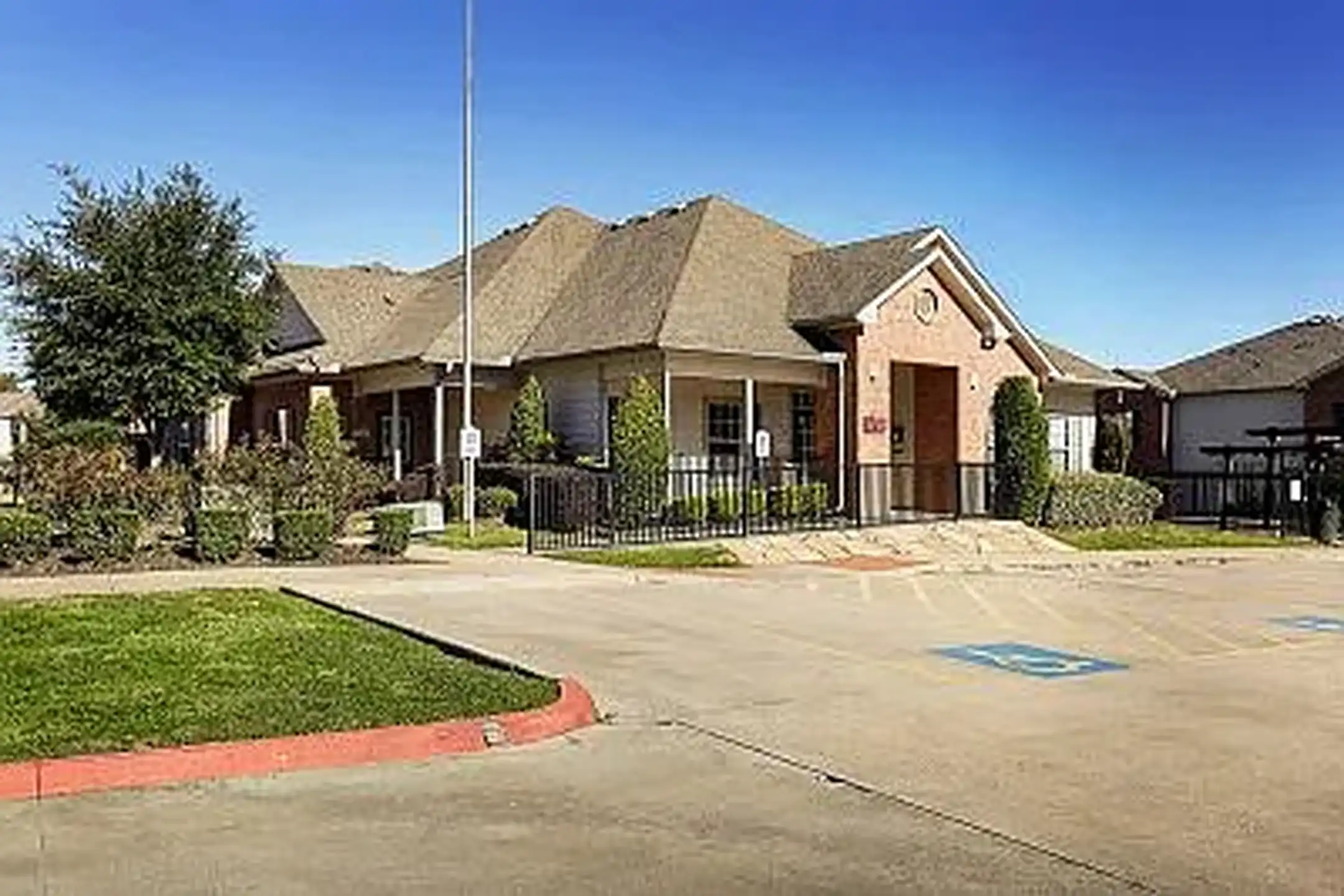 Cricket Hollow - Willis, TX 77318 | ApartmentGuide.com