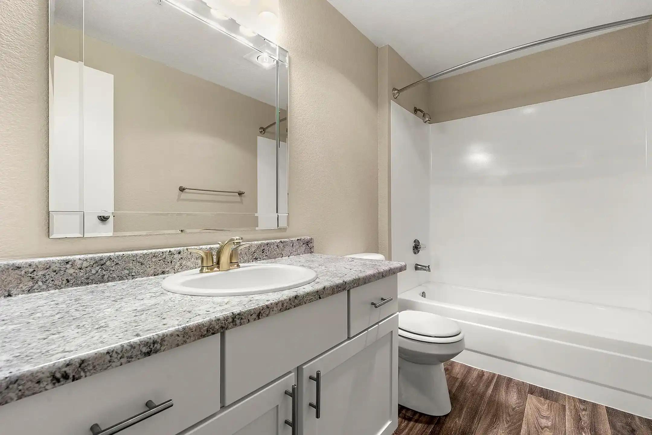 Indigo Springs - Kent, WA 98031 | ApartmentGuide.com