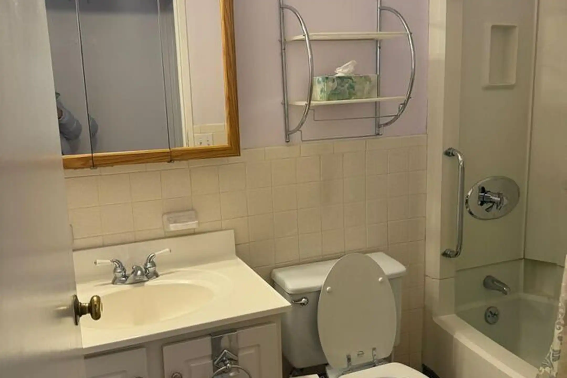 875 John Fitch Hwy unit 32 - Fitchburg, MA 01420 | ApartmentGuide.com