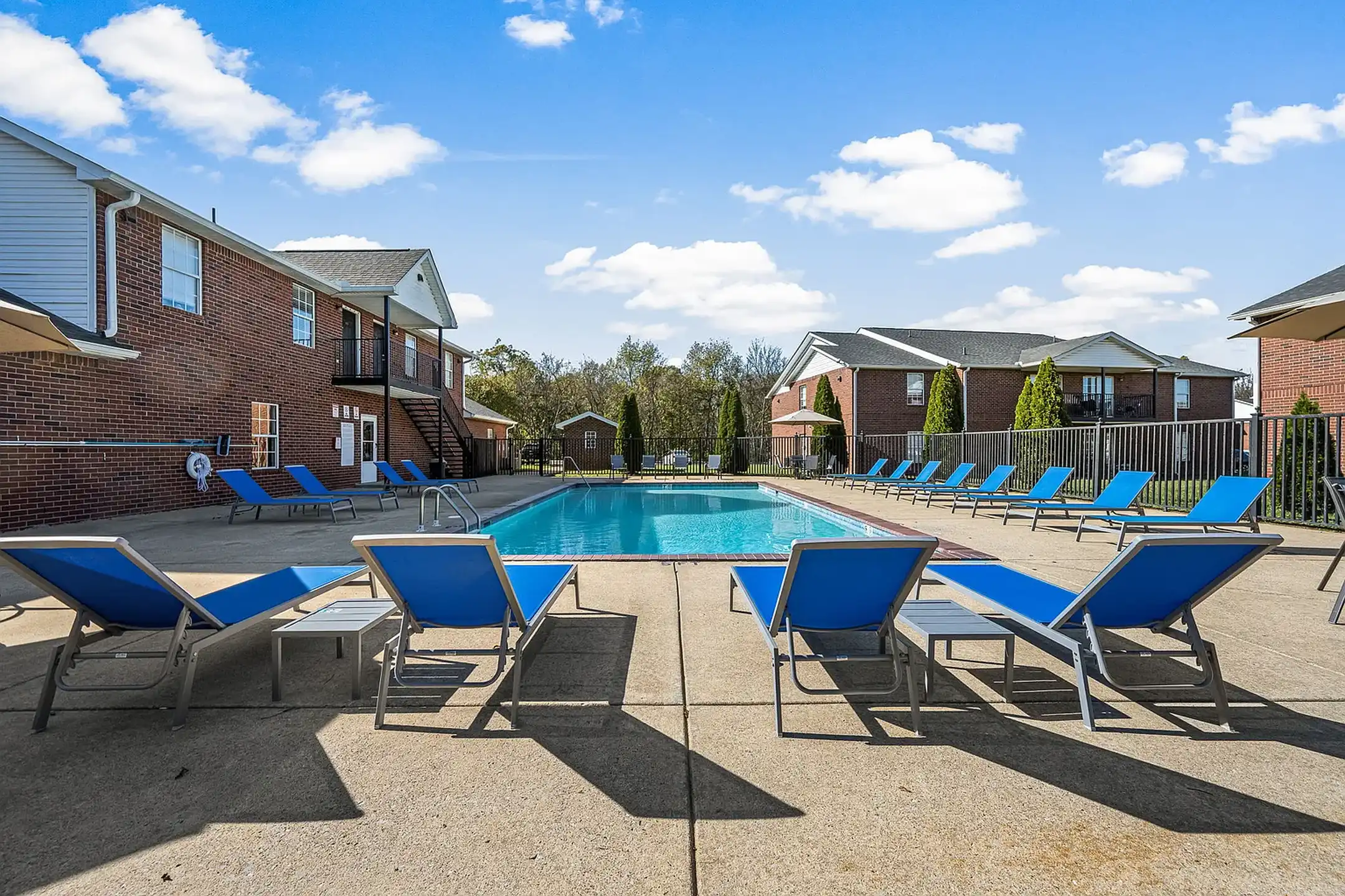 Saddlebrook Apartments - Murfreesboro, TN 37129 | ApartmentGuide.com