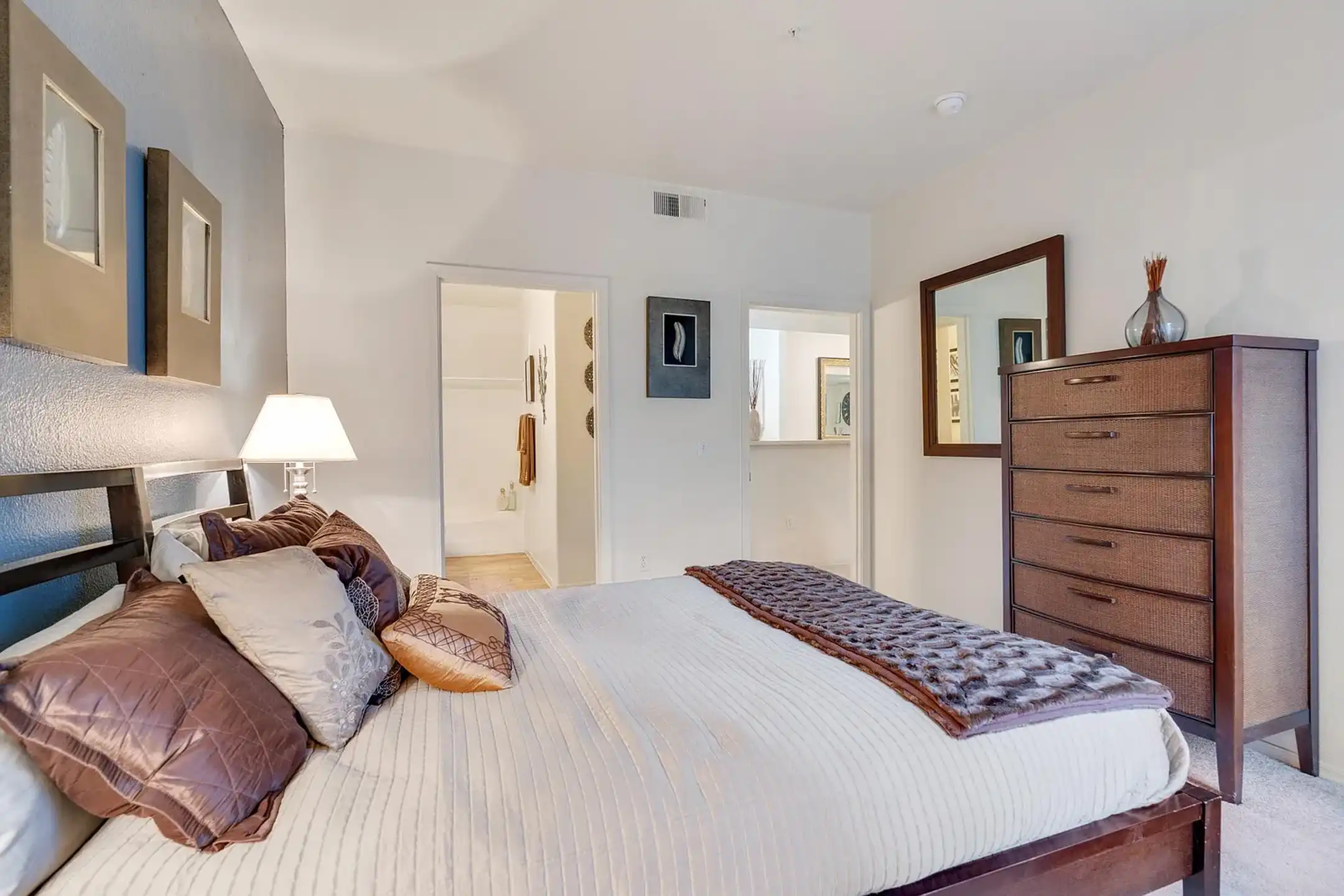 Desert Harbor - Peoria, AZ 85381 | ApartmentGuide.com