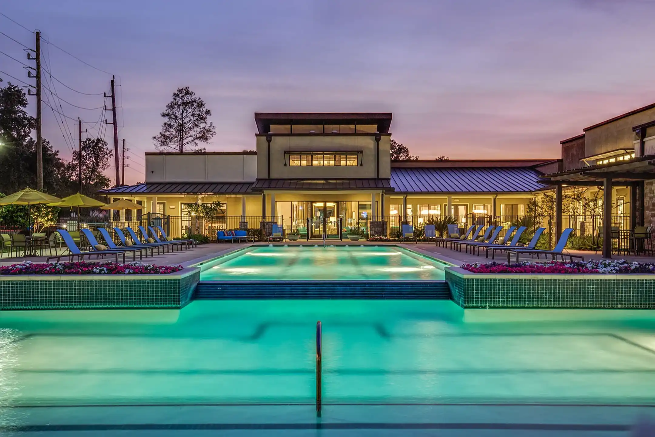 Highpoint at Cypresswood - Houston, TX 77070 | ApartmentGuide.com