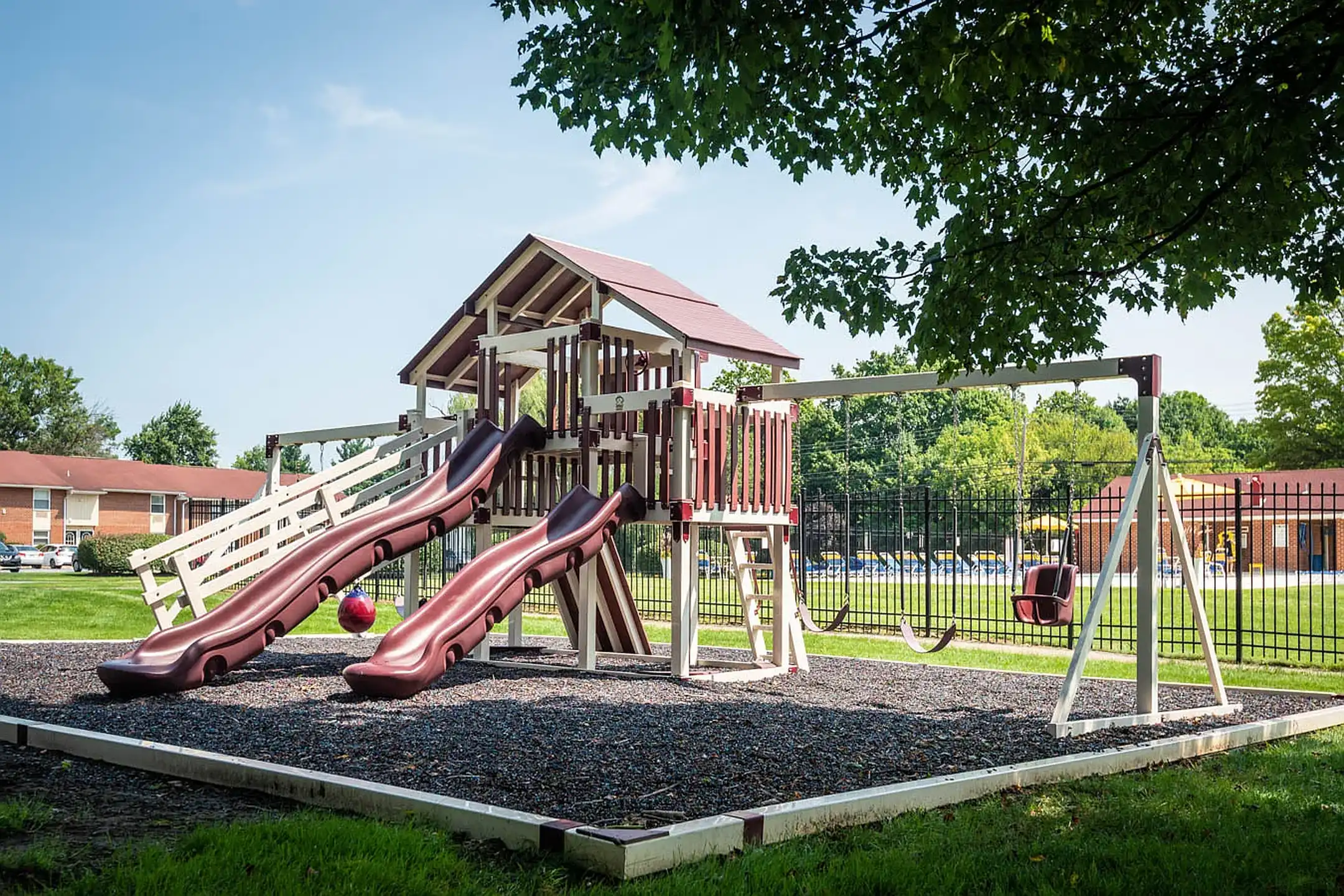 Colebrook Apartments - Lancaster, PA 17601 | ApartmentGuide.com