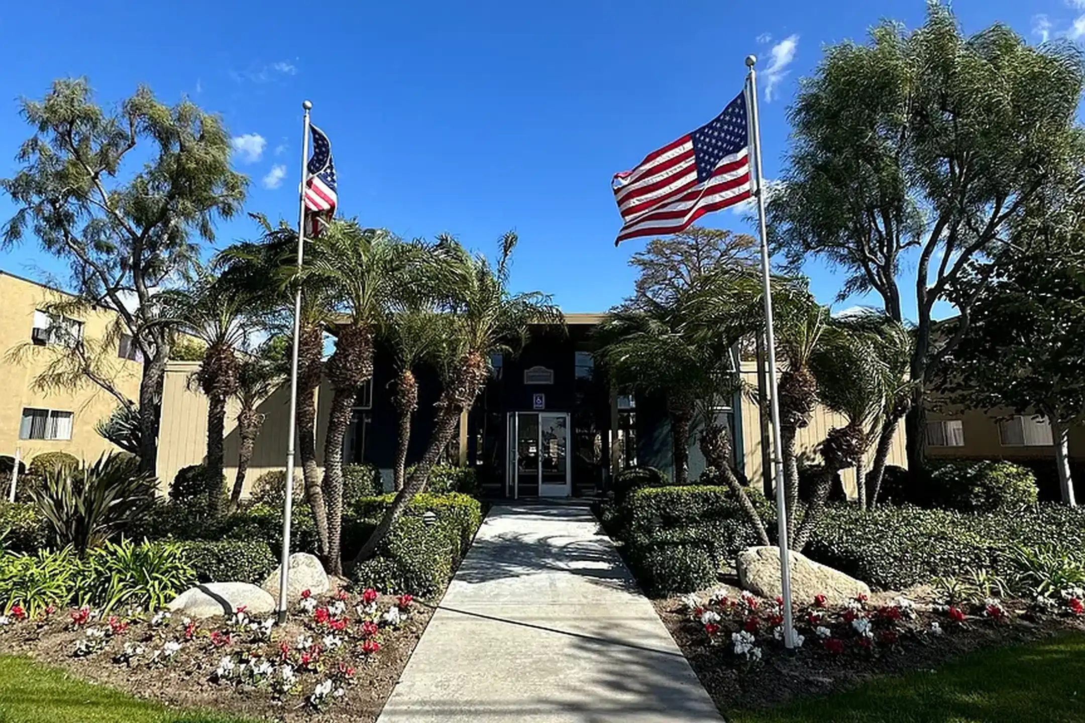 The Shade Tree Apartments - Anaheim, CA 92804 | ApartmentGuide.com