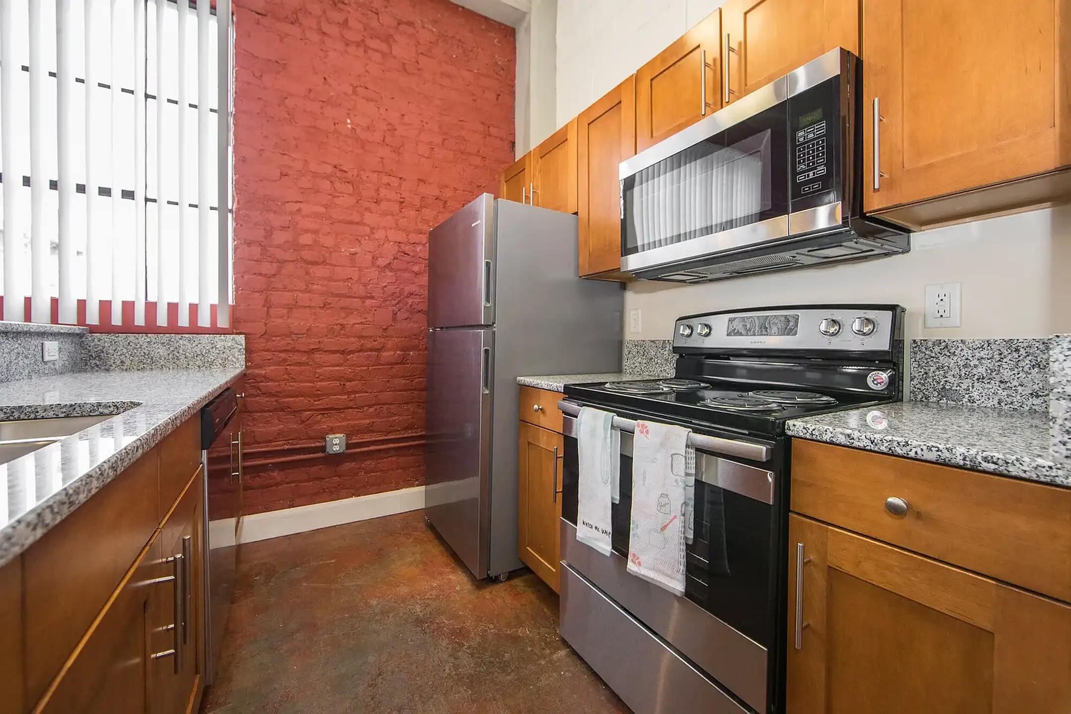 District Square Apartments - Richmond, VA 23220 | ApartmentGuide.com