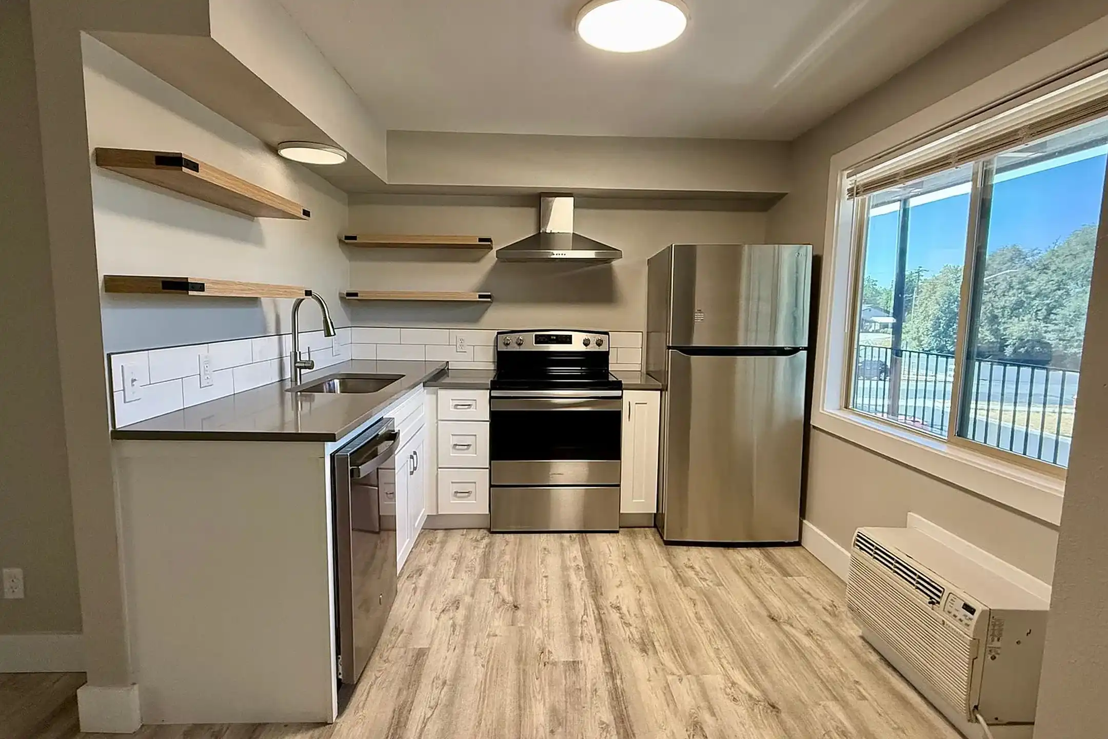 Mission Apartments - Spokane, WA 99202 | ApartmentGuide.com