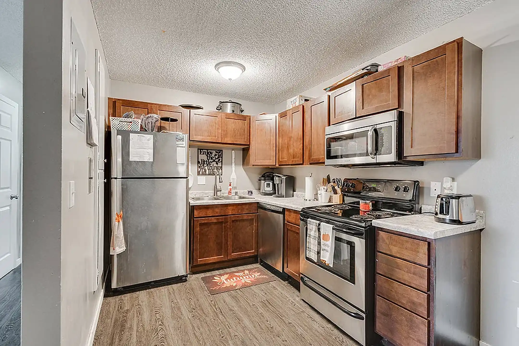 Northview Commons - Fridley, MN 55421 | ApartmentGuide.com