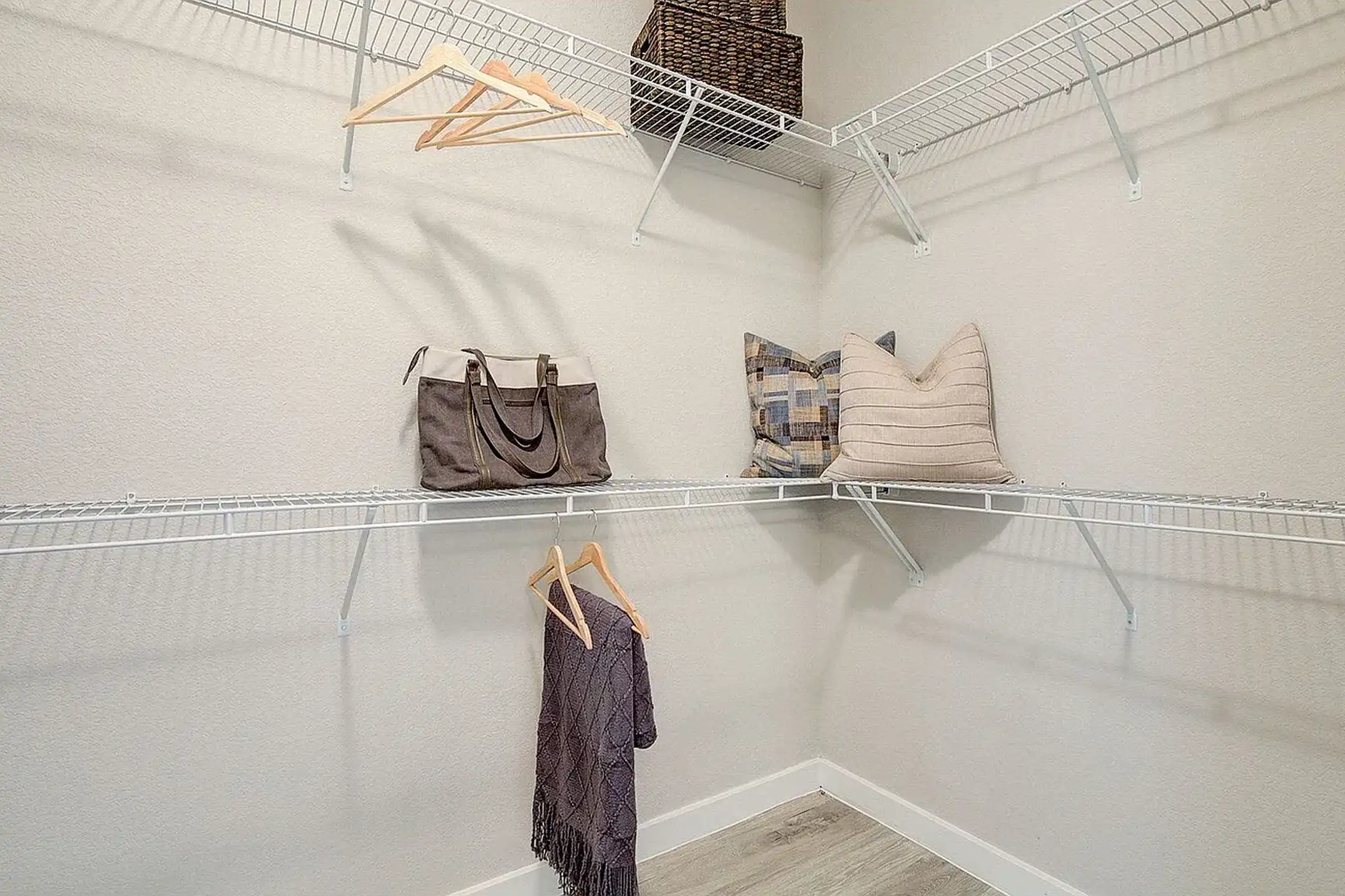 Authentix Huber Heights - Huber Heights, OH 45424 | ApartmentGuide.com