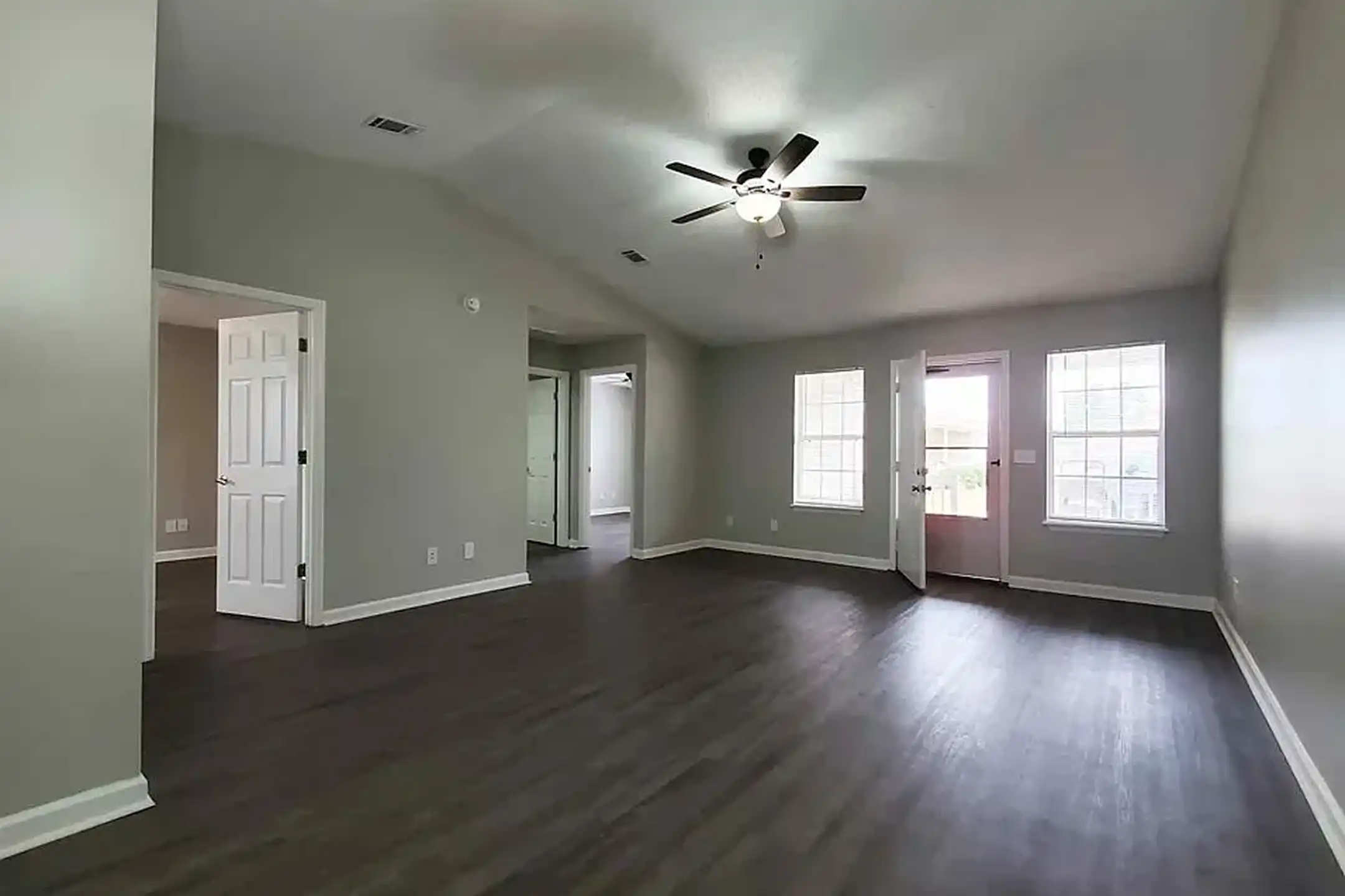 Holly Cove Apartments - Moultrie, GA 31768 | ApartmentGuide.com