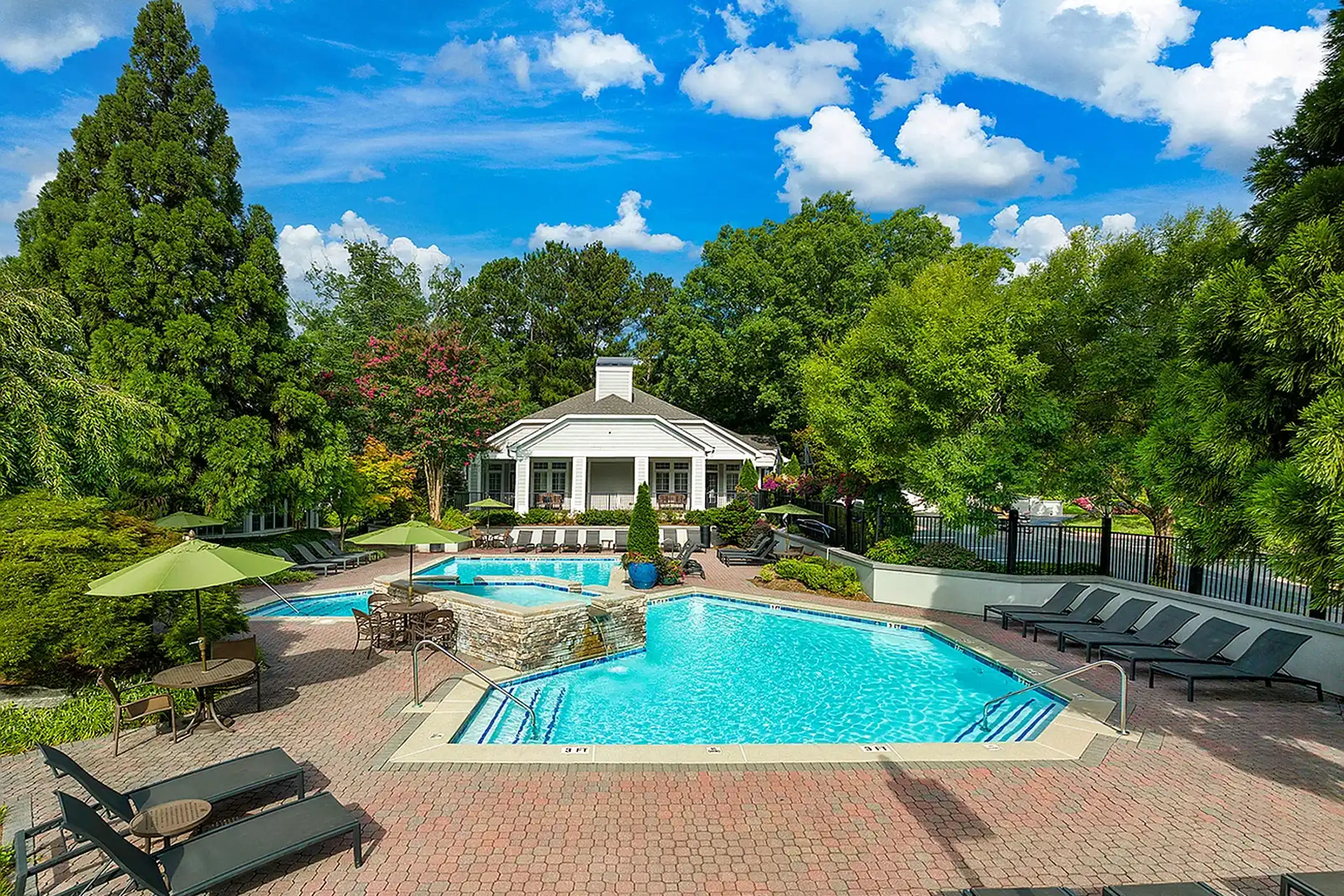 MAA Brookhaven - Atlanta, GA 30319 | ApartmentGuide.com