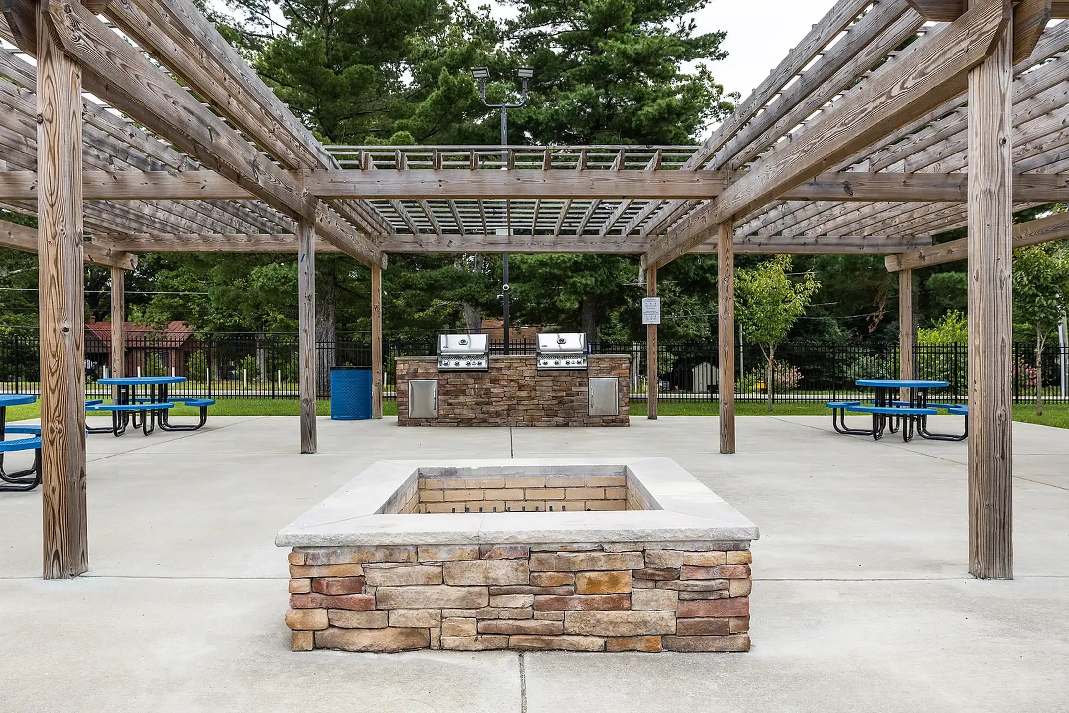 Residence at Brookside - Richmond, VA 23225 | ApartmentGuide.com