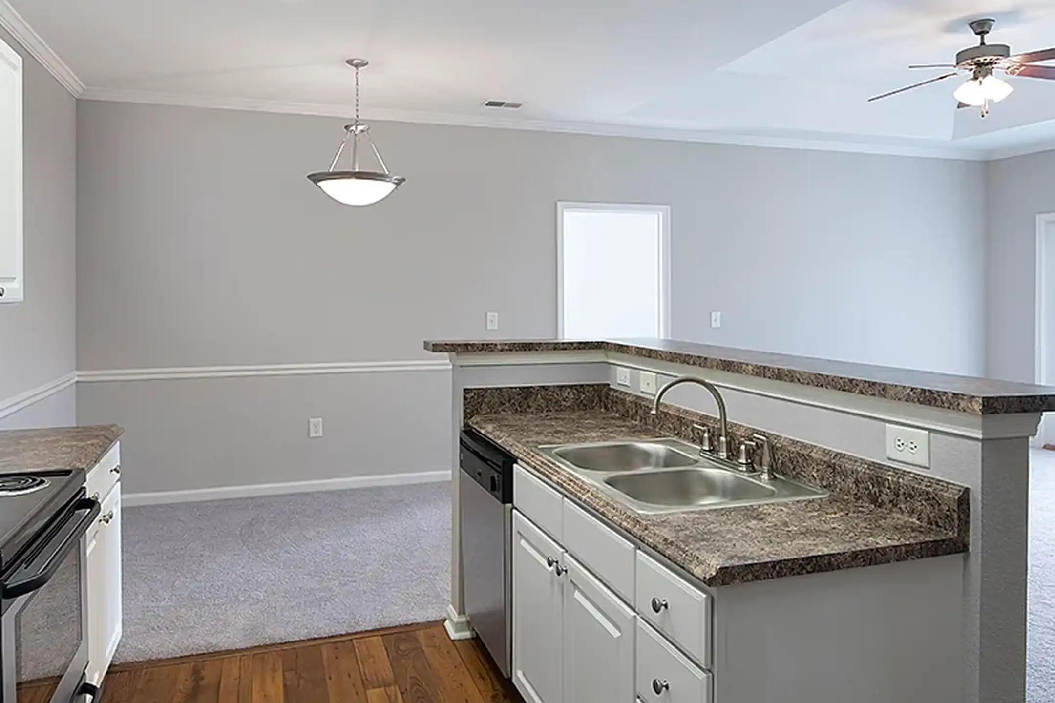 MAA Benton - Savannah, GA 31407 | ApartmentGuide.com