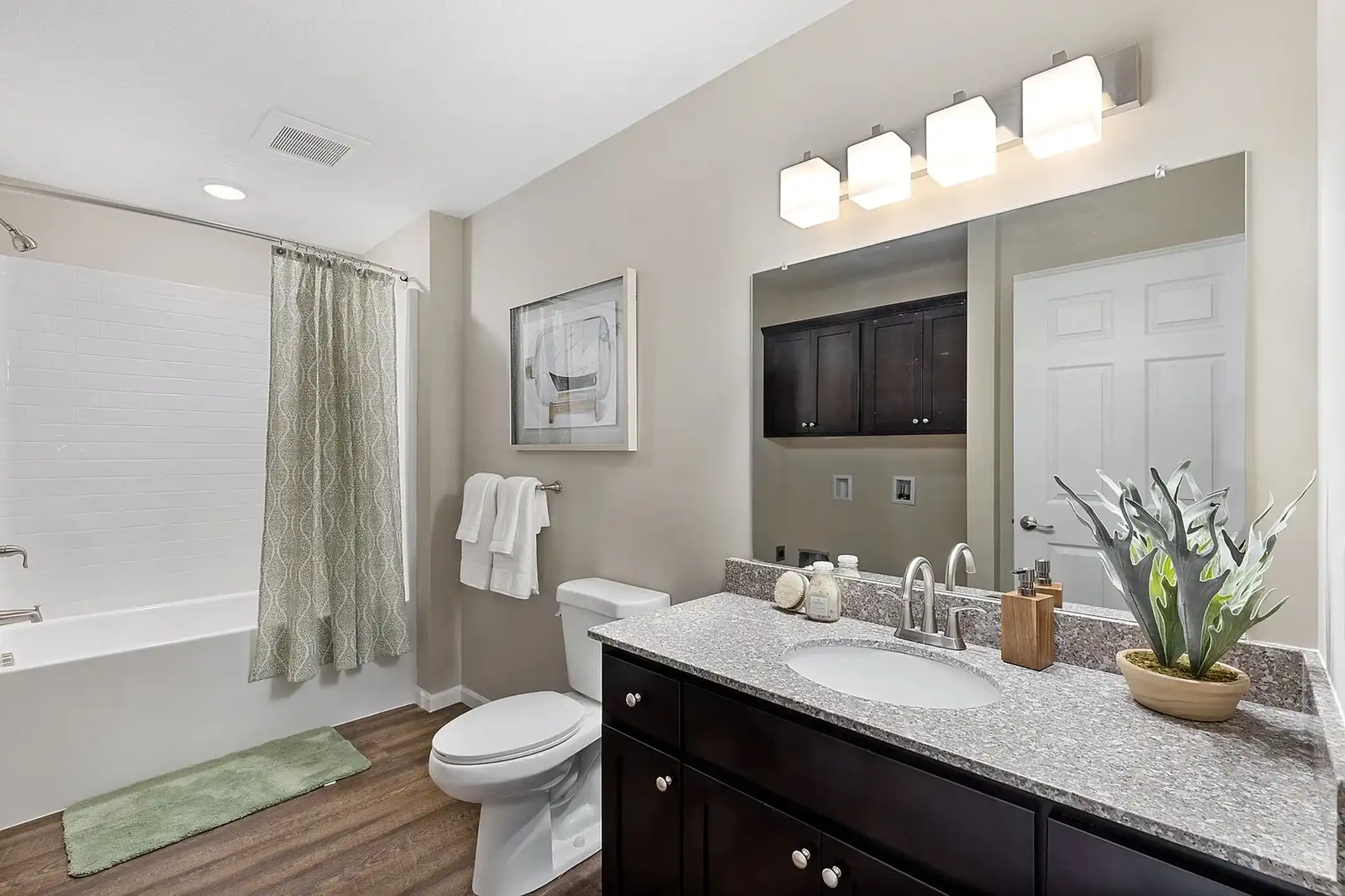 Redwood Norwalk - Norwalk, OH 44857 | ApartmentGuide.com