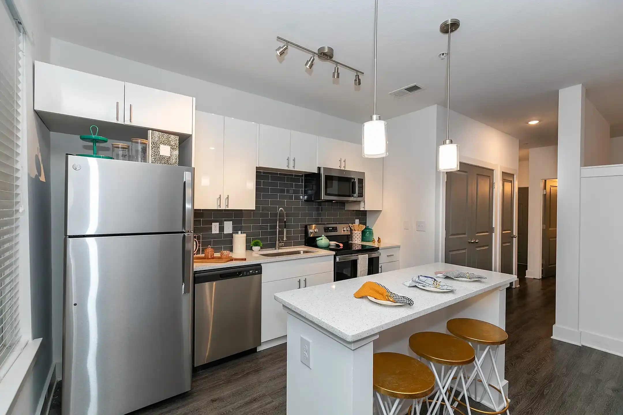 Block Lofts - Atlanta, GA 30312 | ApartmentGuide.com