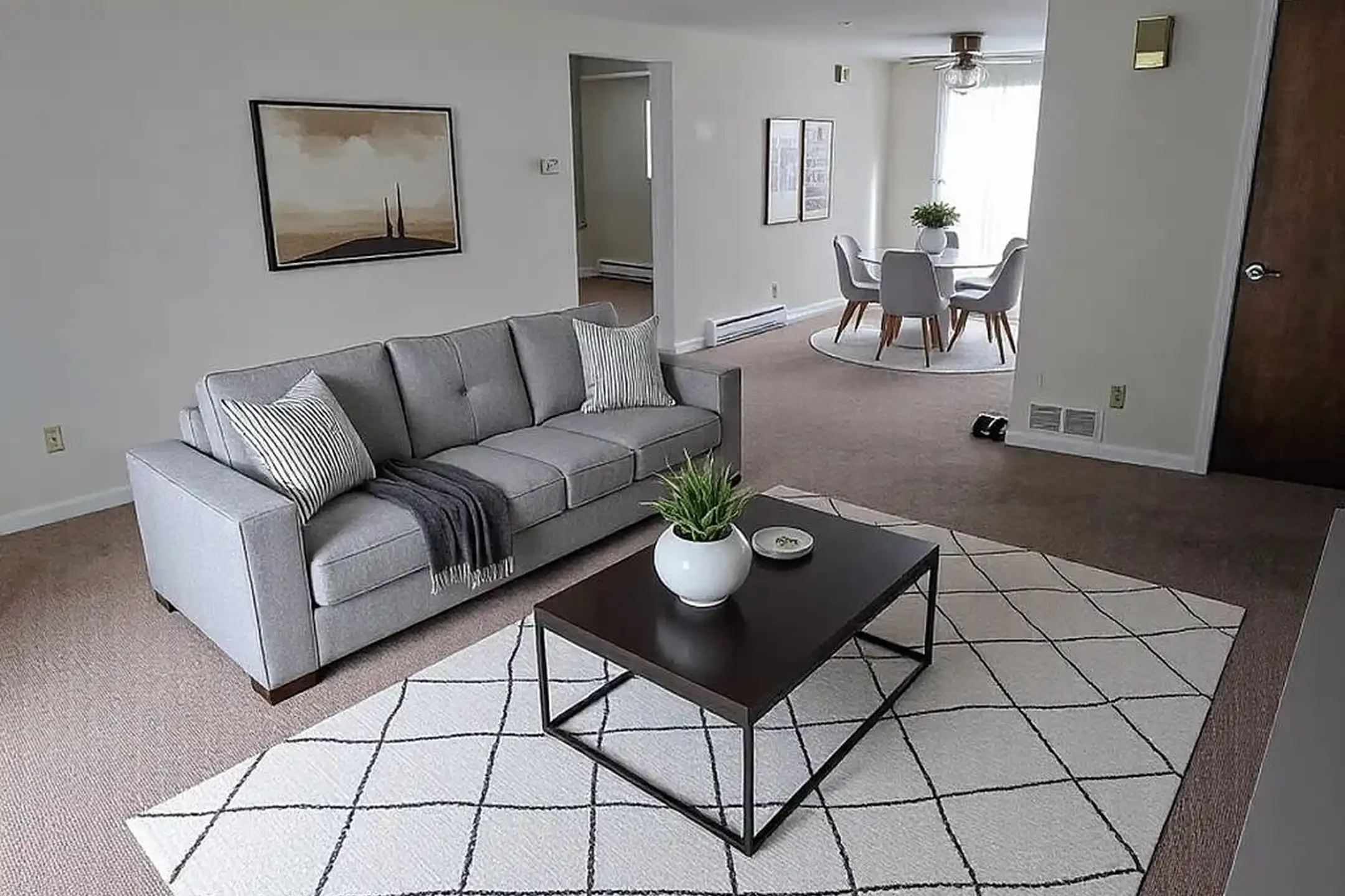 Chestnut Ridge - Buffalo, NY 14228 | ApartmentGuide.com