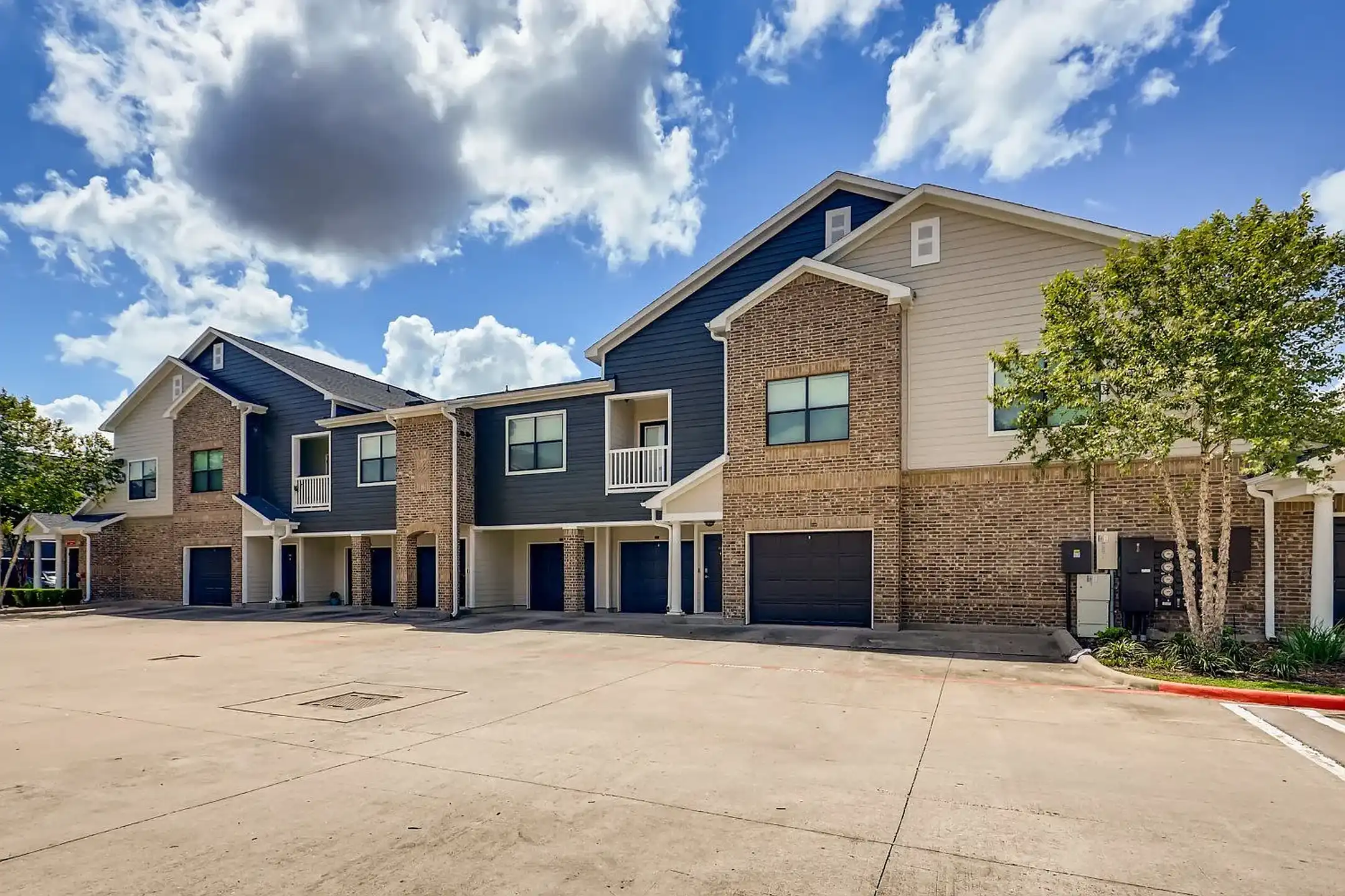 Avenues at Shadow Creek Ranch - Pearland, TX 77584 | ApartmentGuide.com