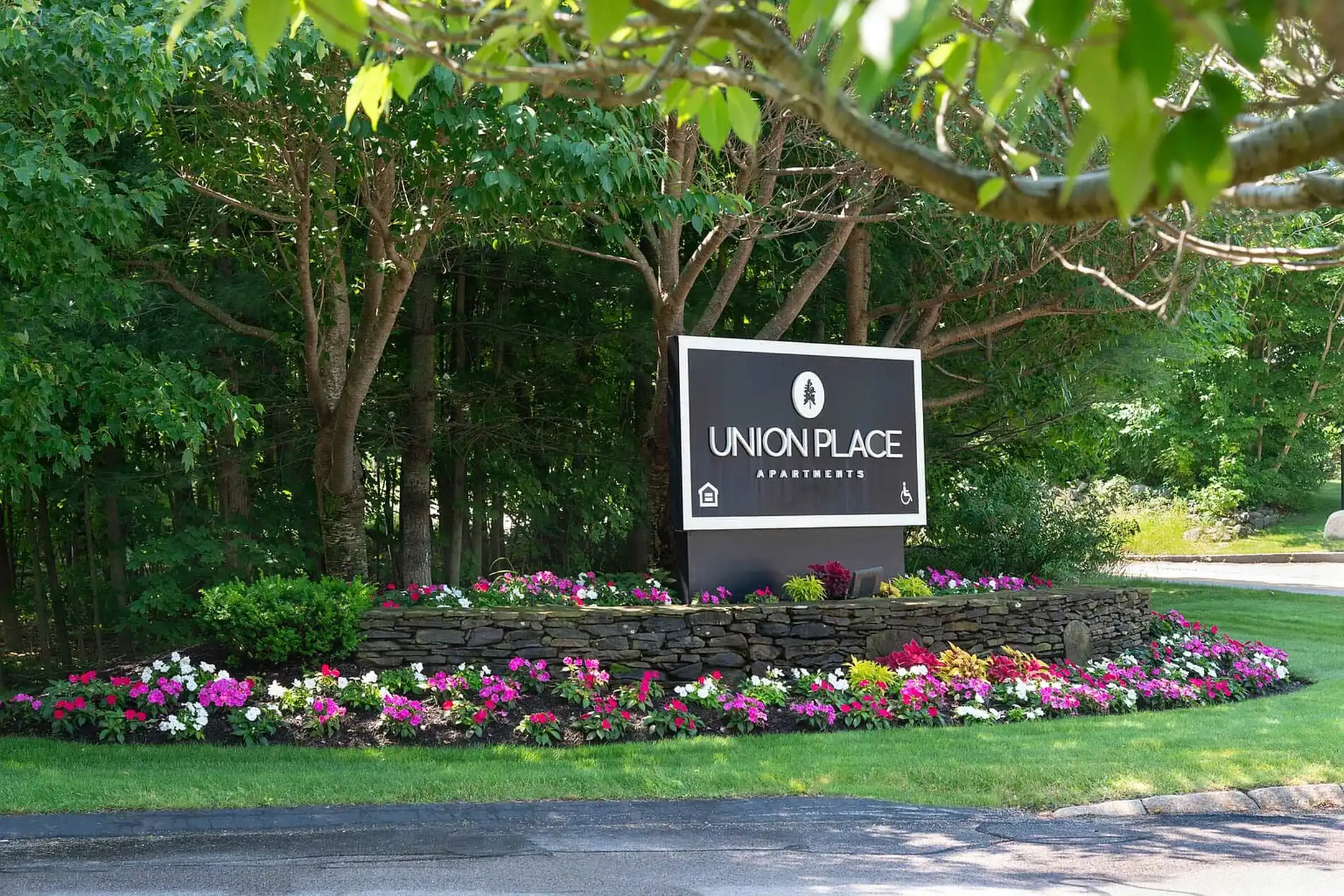Union Place - Franklin, MA 02038 | ApartmentGuide.com