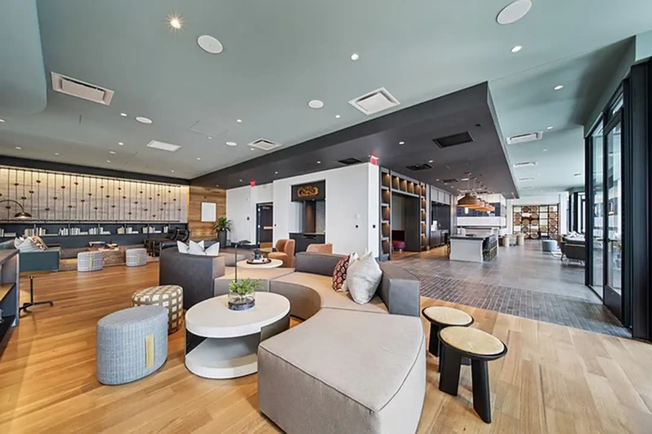 333 Water - Milwaukee, WI 53202 | ApartmentGuide.com