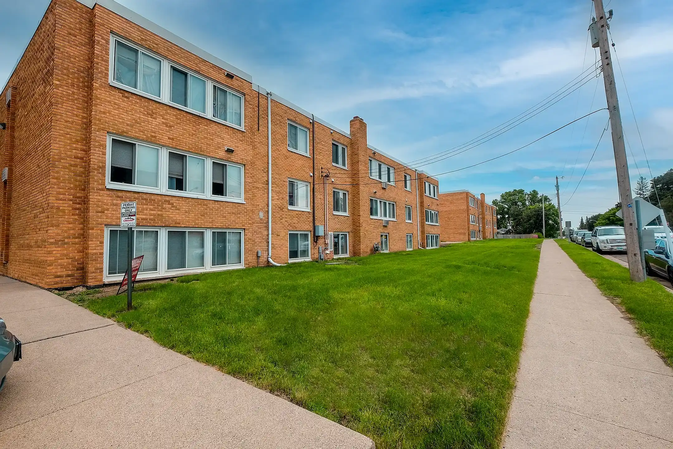 Cedar Commons - Richfield, MN 55423 | ApartmentGuide.com
