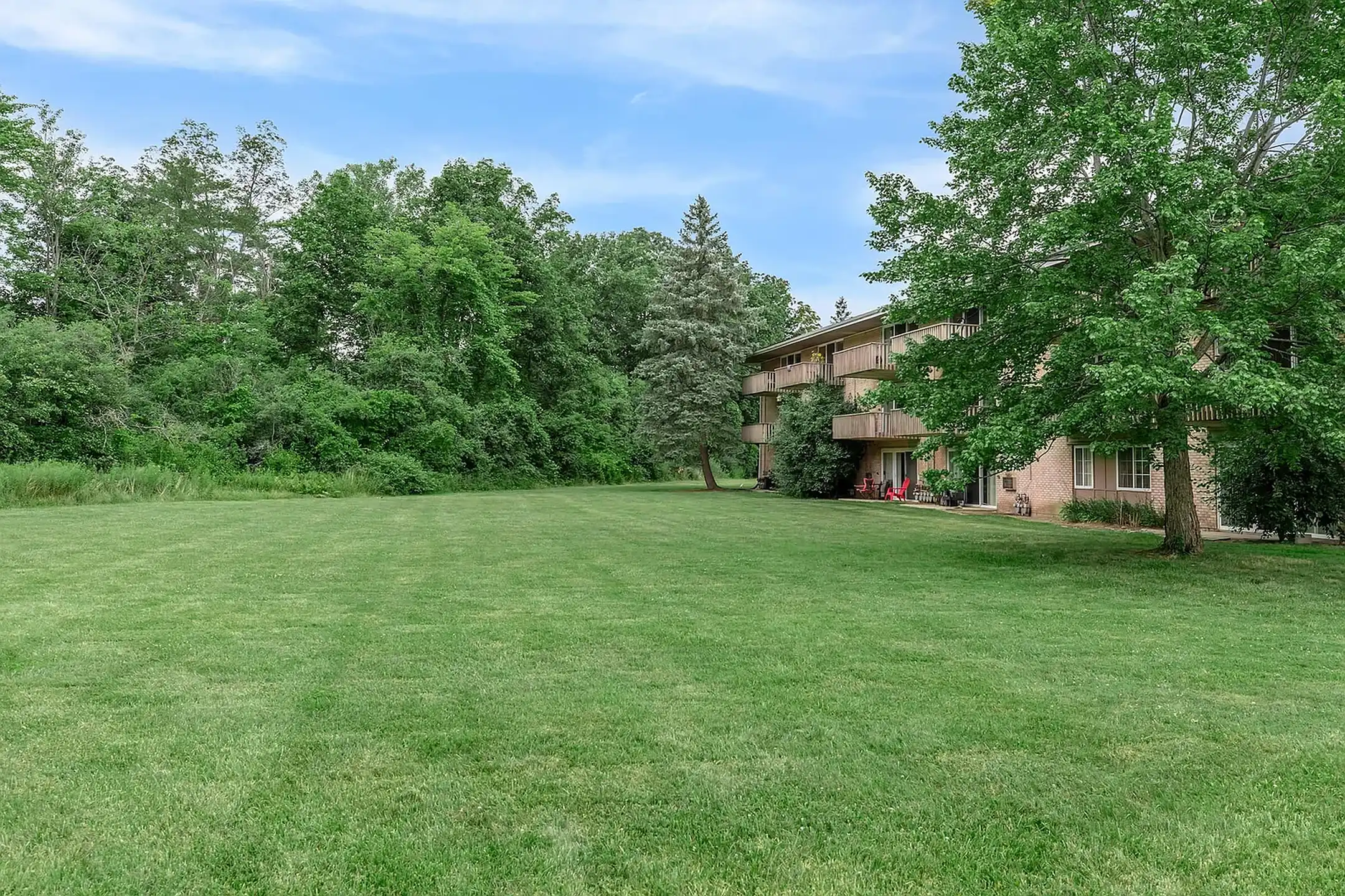 Warren Wood Apartments - Ithaca, NY 14850 | ApartmentGuide.com
