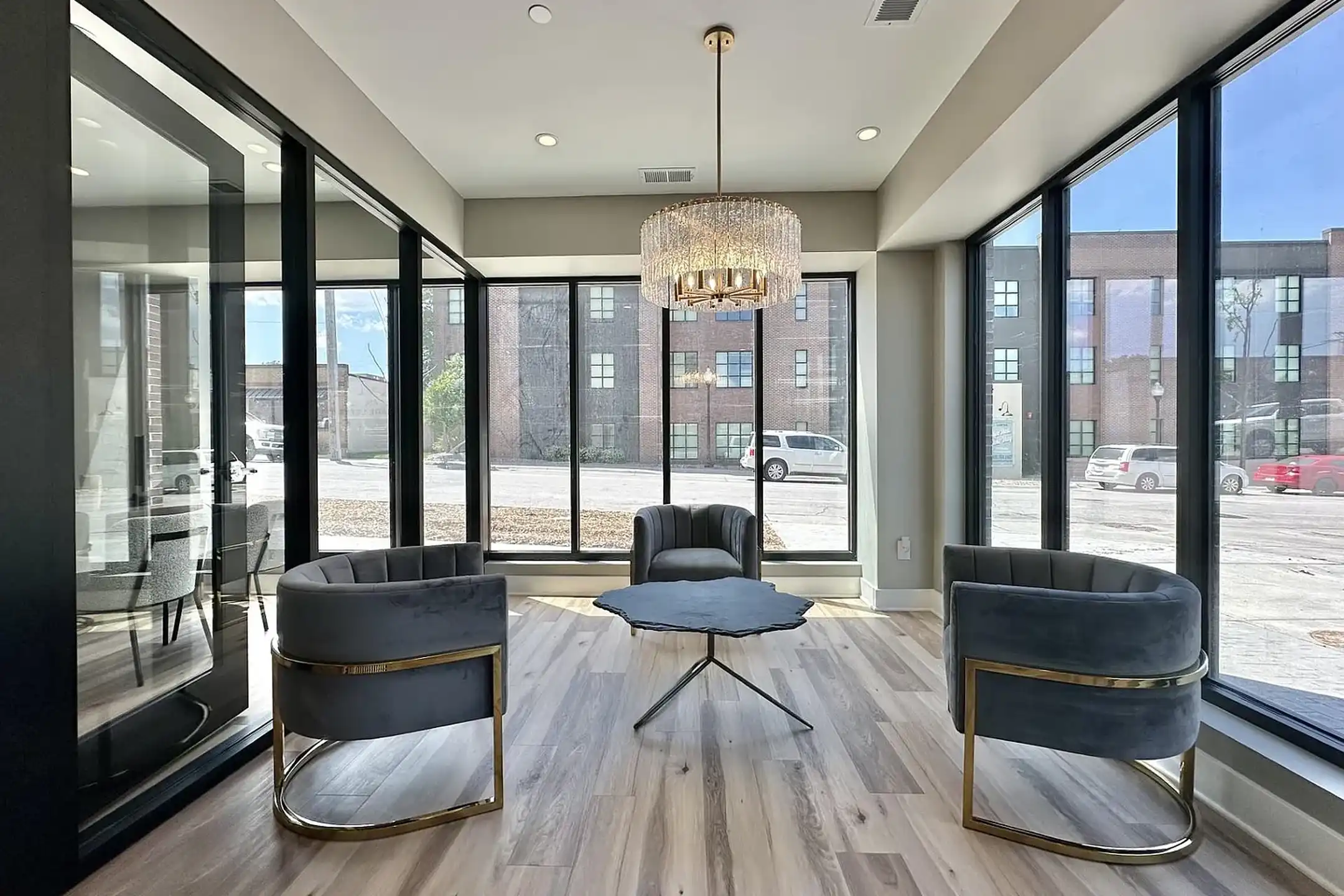 Flats on Howard - Omaha, NE 68102 | ApartmentGuide.com