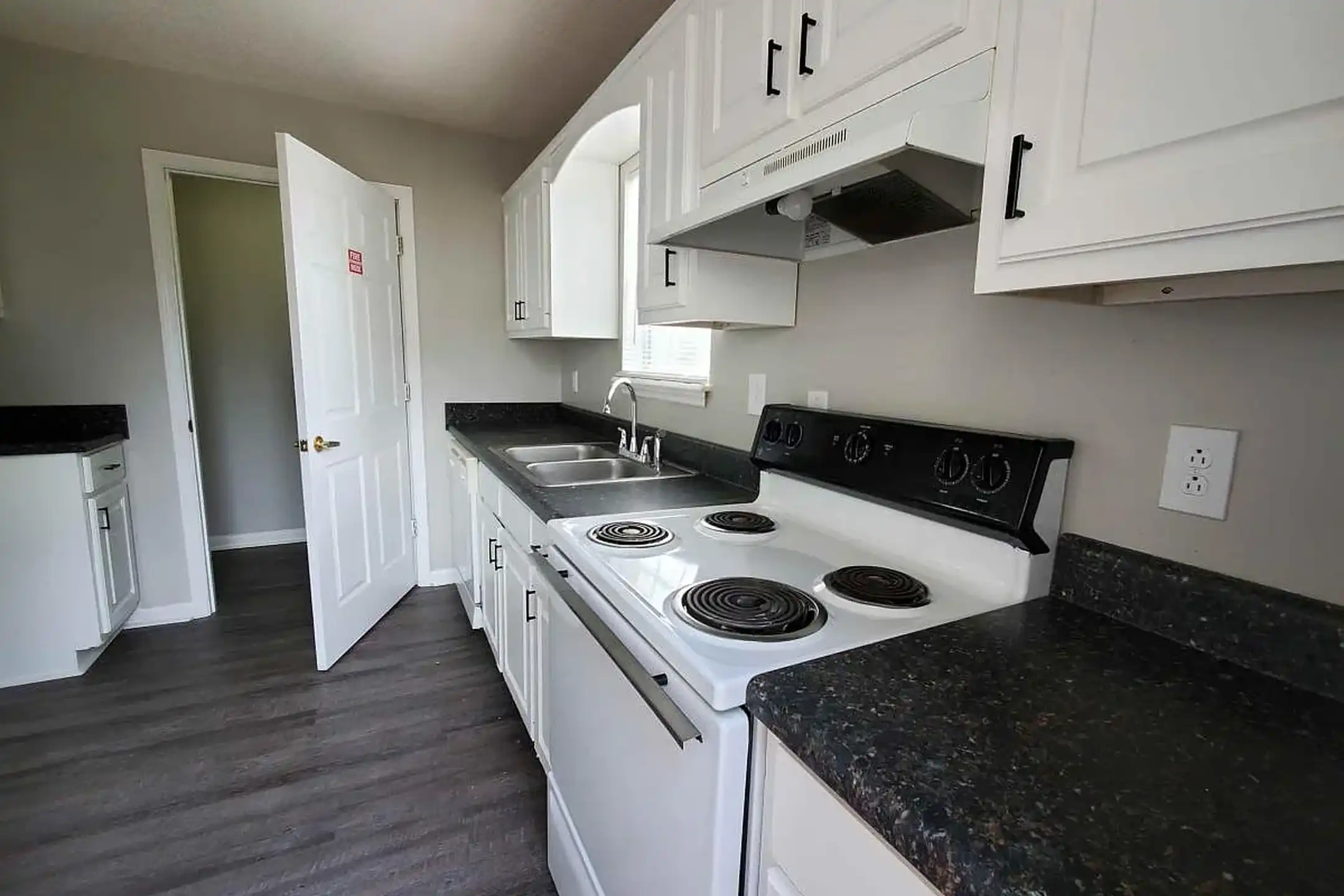 Holly Cove Apartments - Moultrie, GA 31768 | ApartmentGuide.com