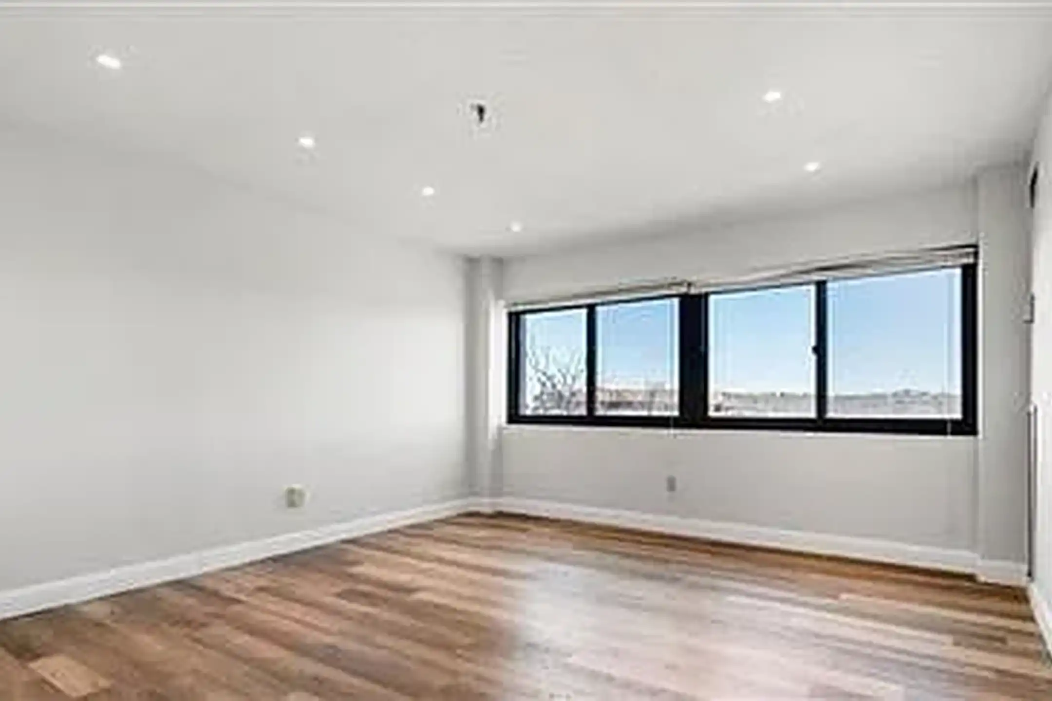 Colonial Point - Wakefield, MA 01880 | ApartmentGuide.com