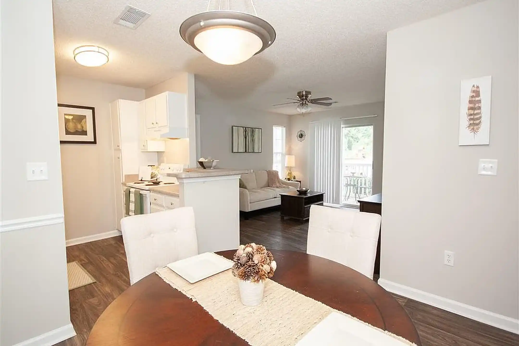 Mayfair at Carrollton - Carrollton, GA 30117 | ApartmentGuide.com