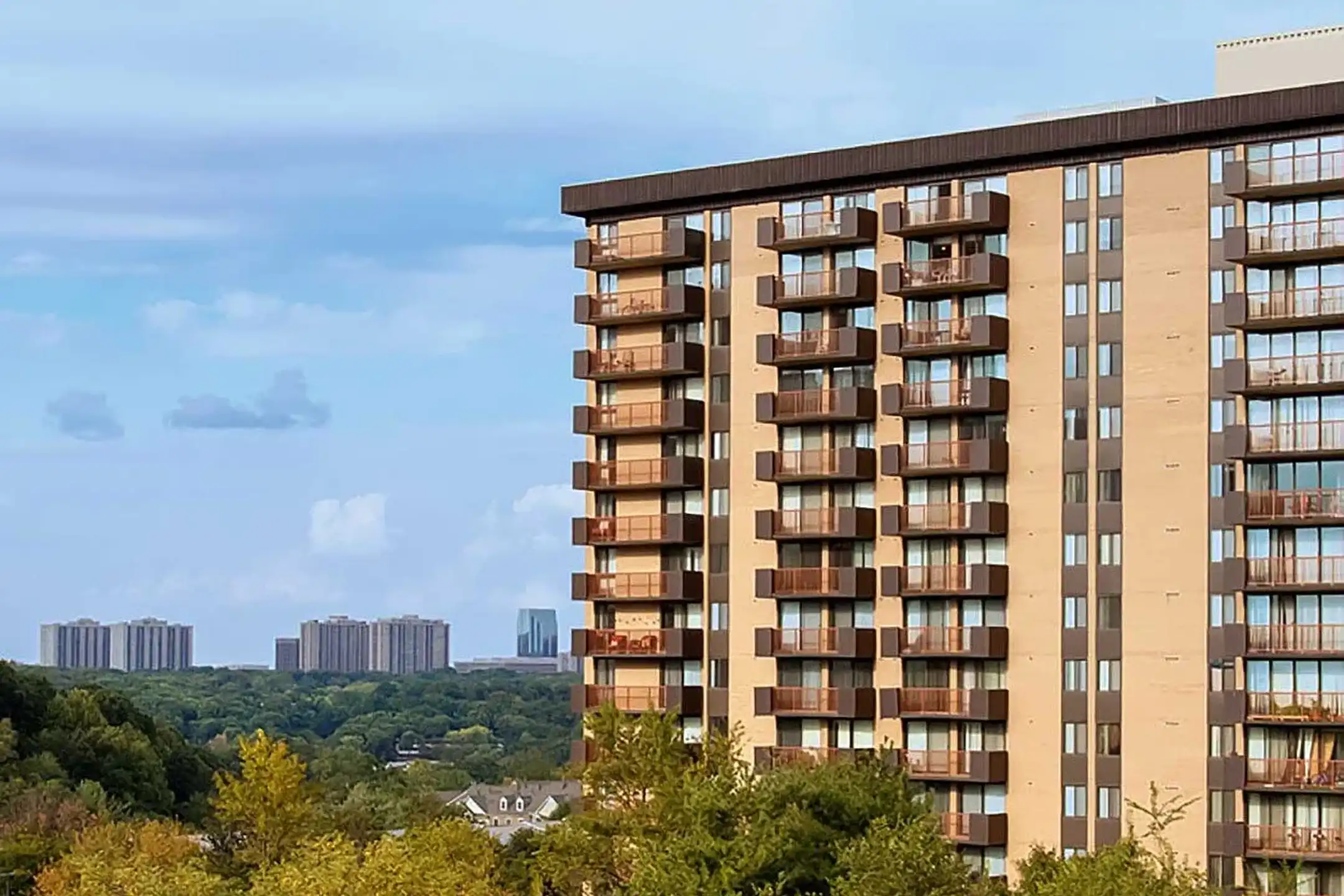 Excelsior Tower - Alexandria, VA 22312 | ApartmentGuide.com