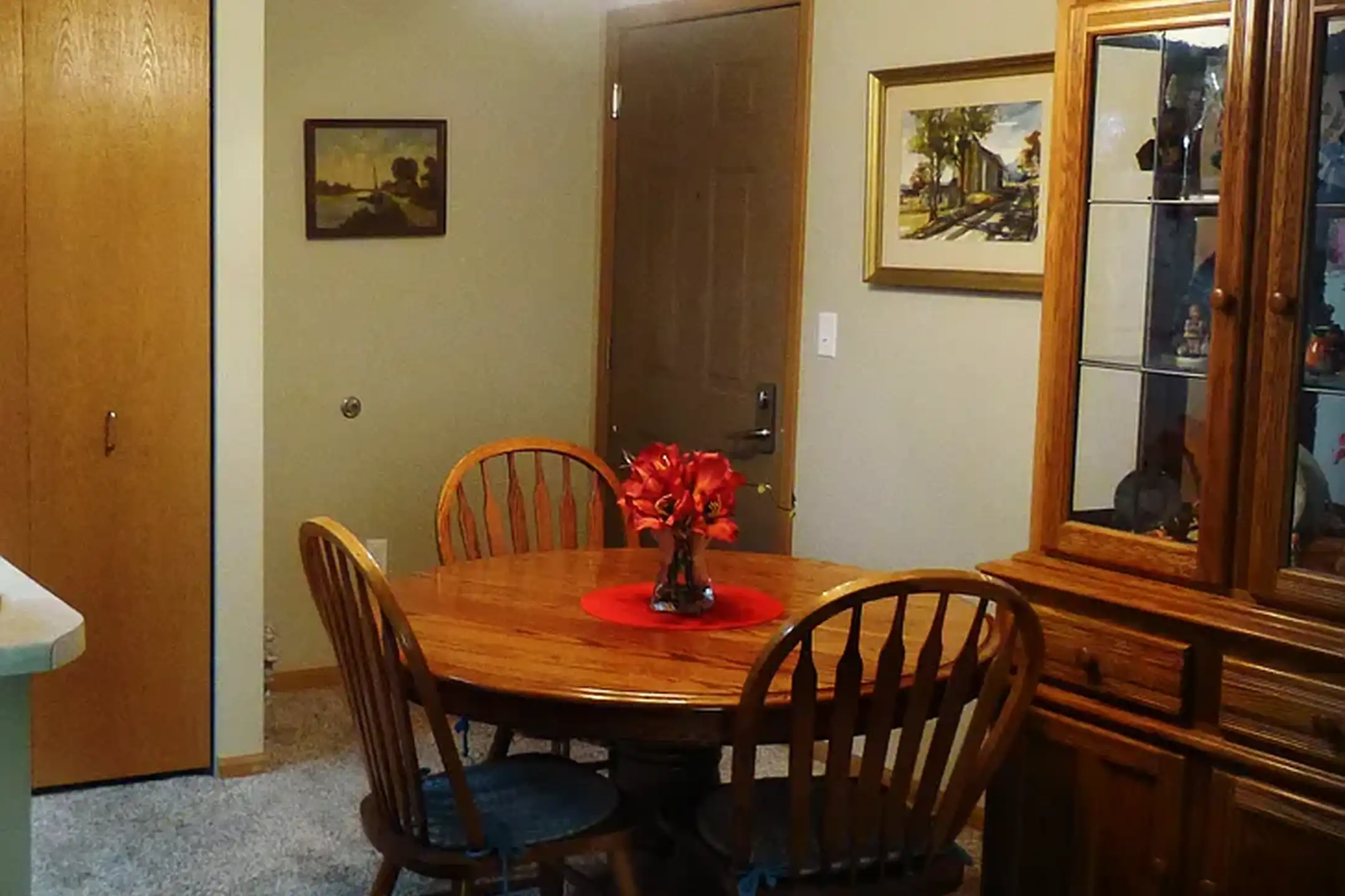 Blue Ridge Apartments - Lander, WY 82520 | ApartmentGuide.com