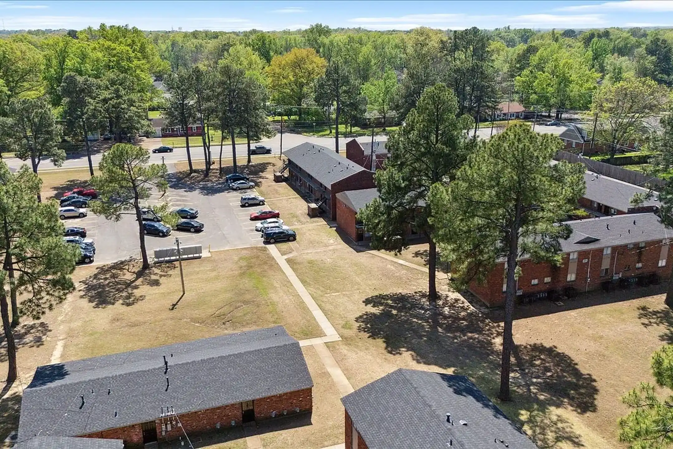 Holmes Pointe - Memphis, TN 38116 | ApartmentGuide.com