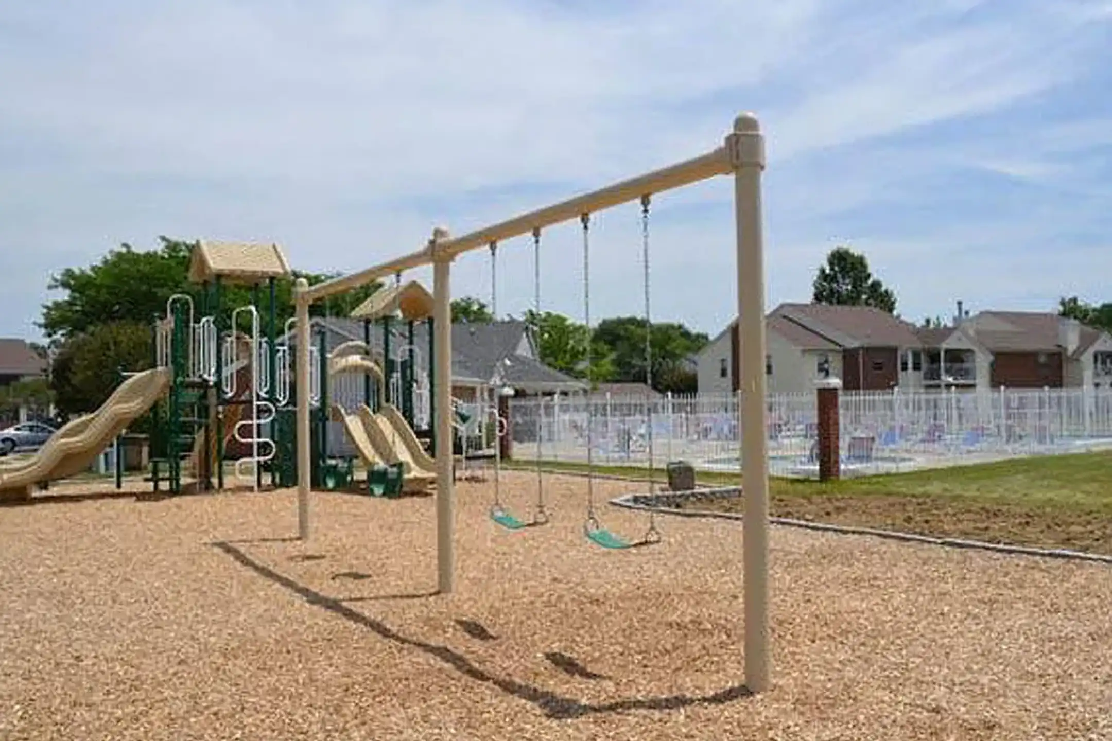 Sunblest Apartments - Fishers, IN 46038 | ApartmentGuide.com