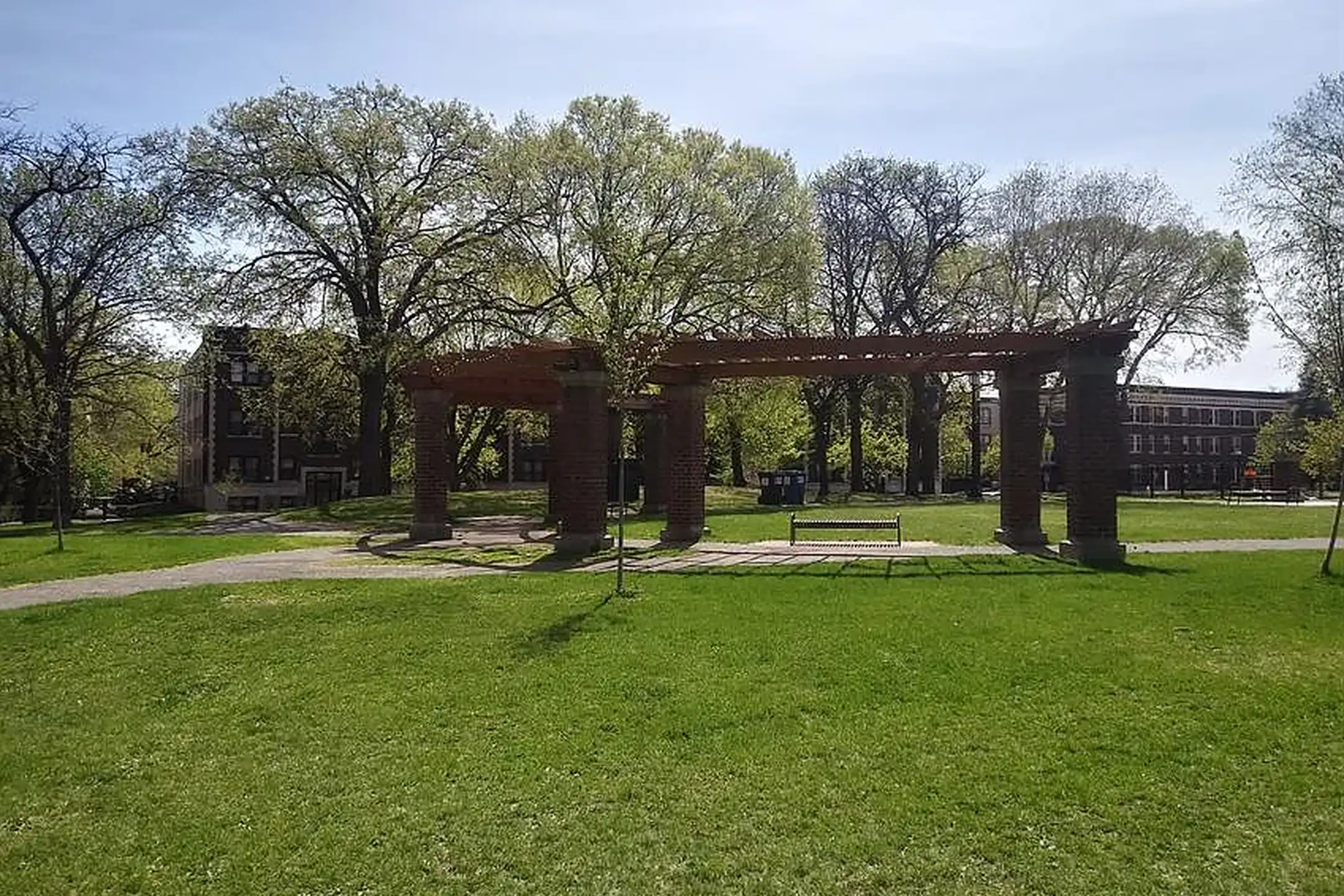 Stevens Square Apartments - Minneapolis, MN 55403 | ApartmentGuide.com