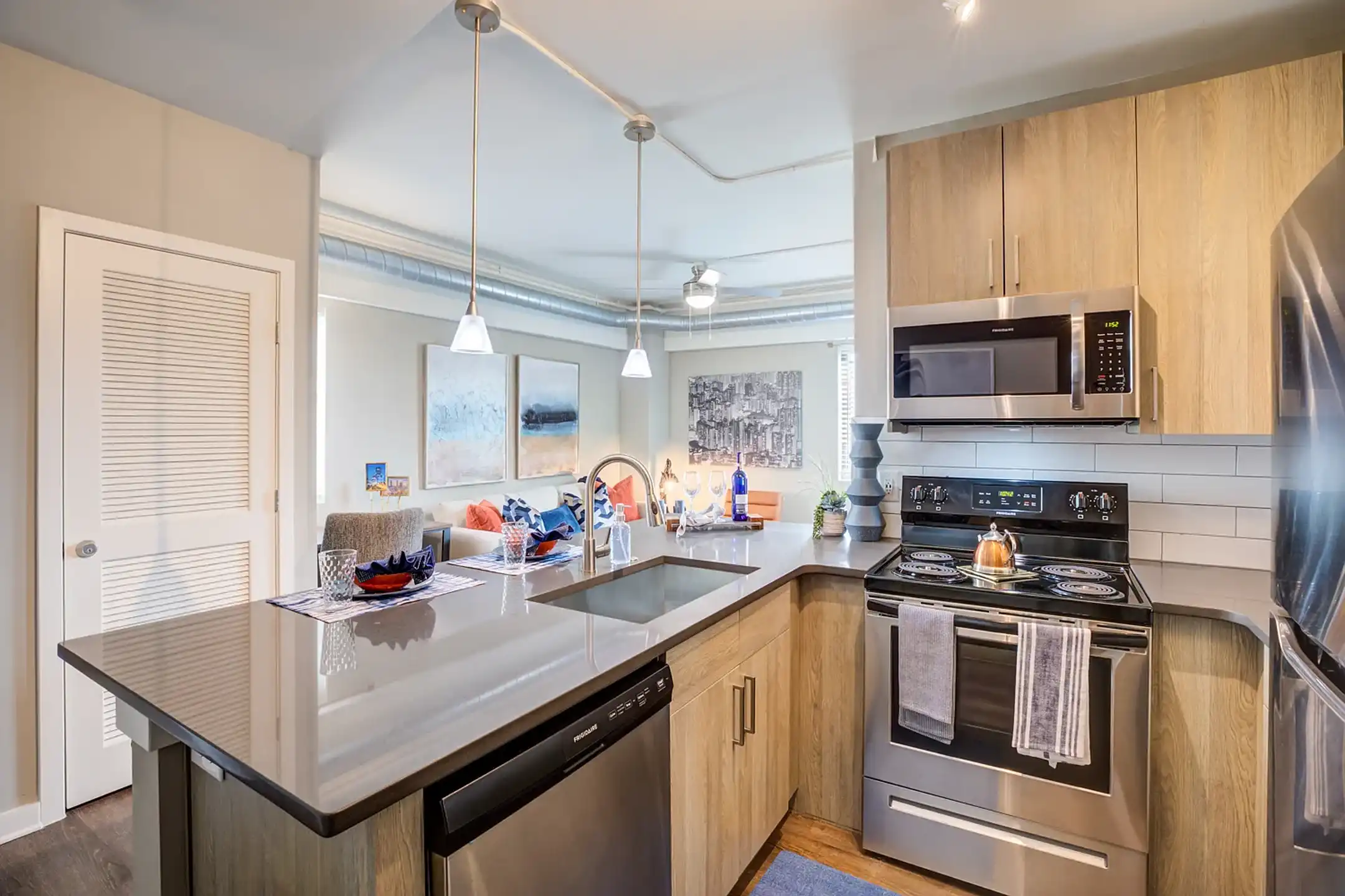 The Lofts at Twenty25 - Atlanta, GA 30309 | ApartmentGuide.com