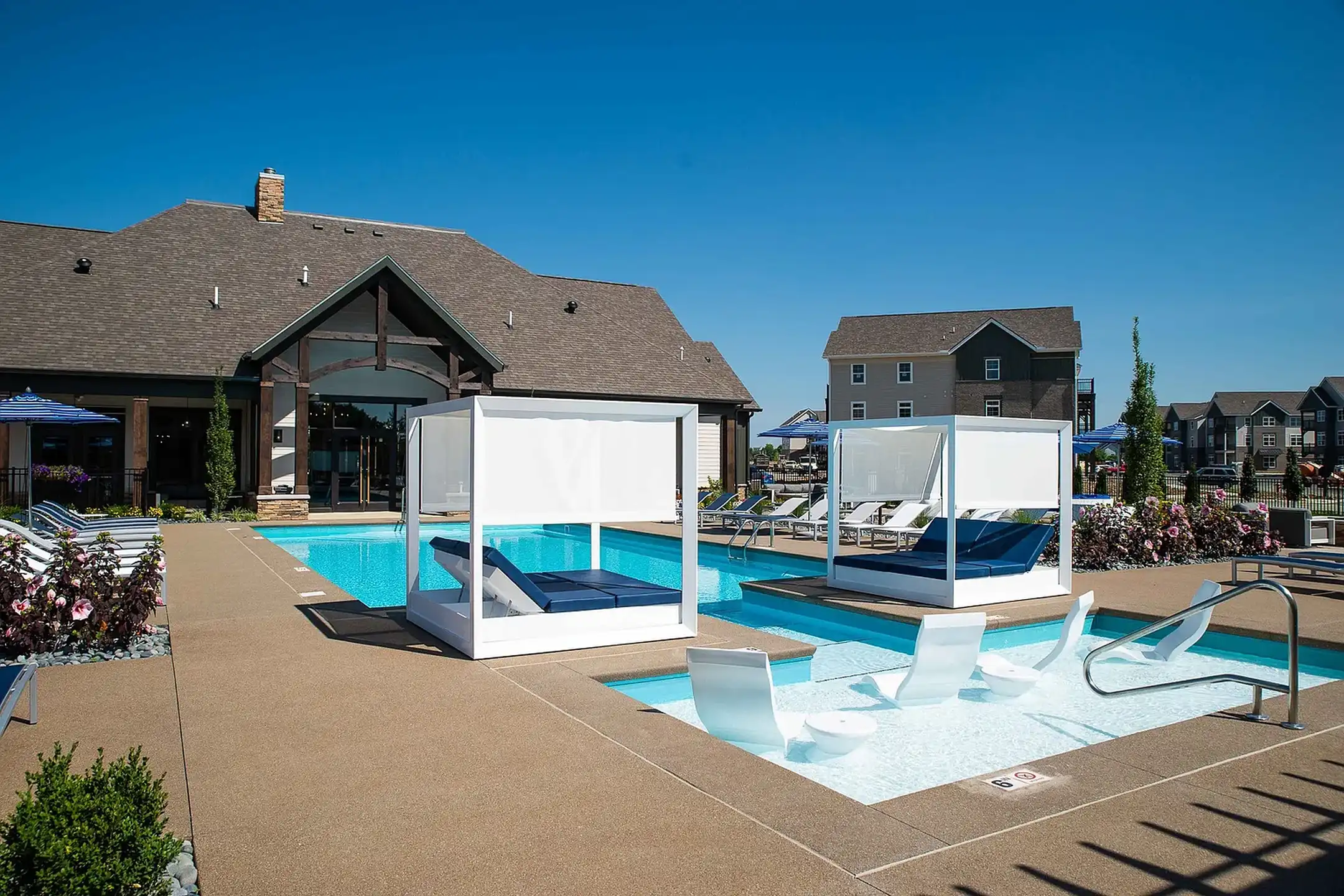 The Charles at Riggins Run - Dublin, OH 43016 | ApartmentGuide.com