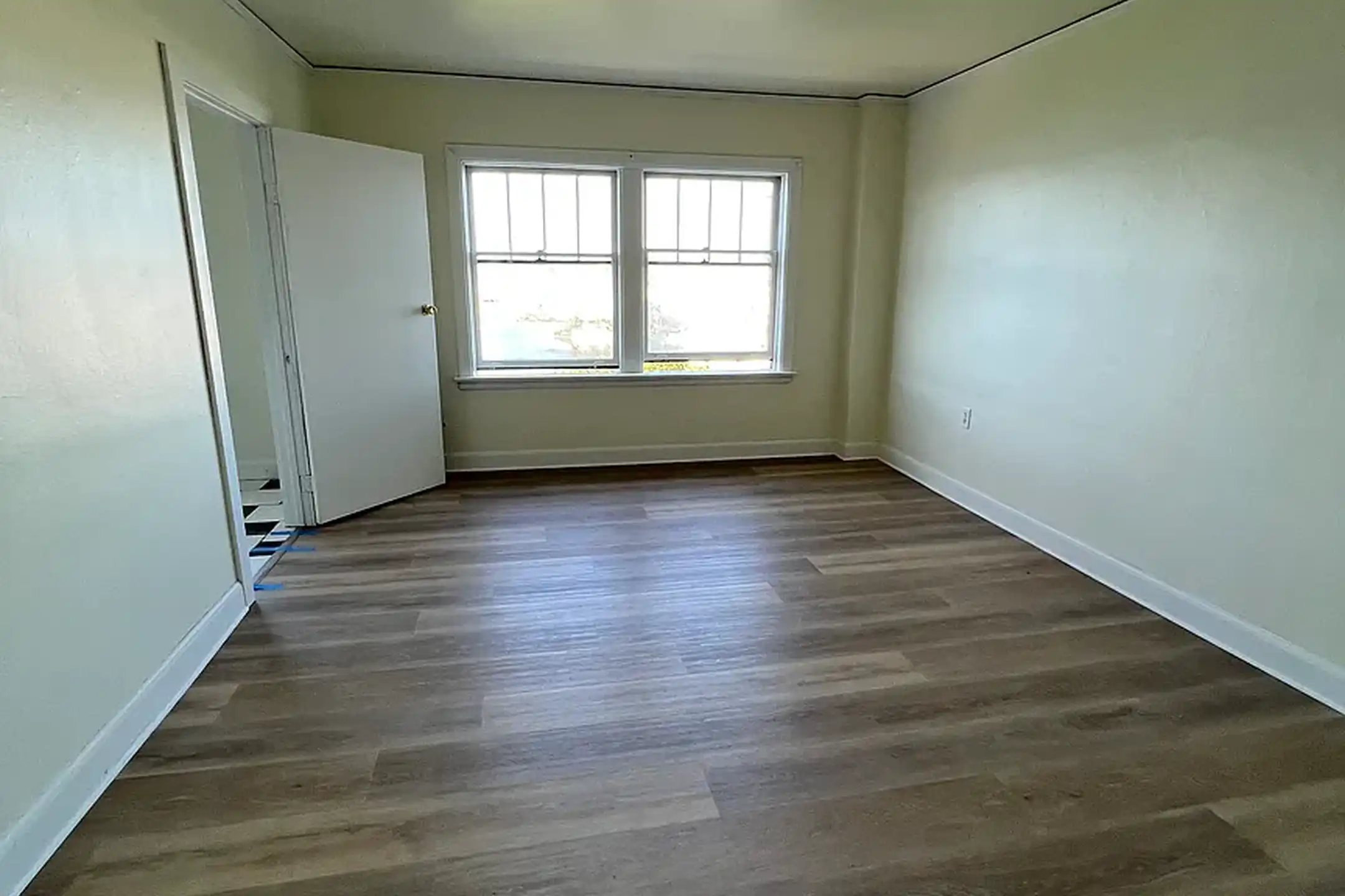 Broadmoor - Tacoma, WA 98402 | ApartmentGuide.com
