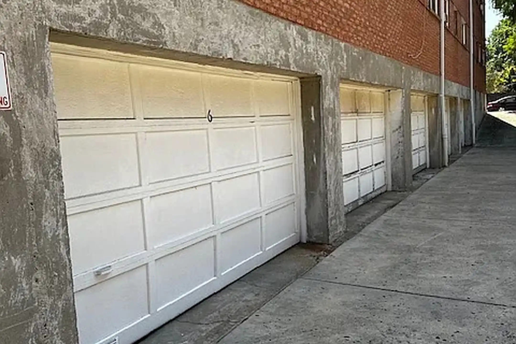 TVC - Russell Building - Saint Louis, MO 63104 | ApartmentGuide.com