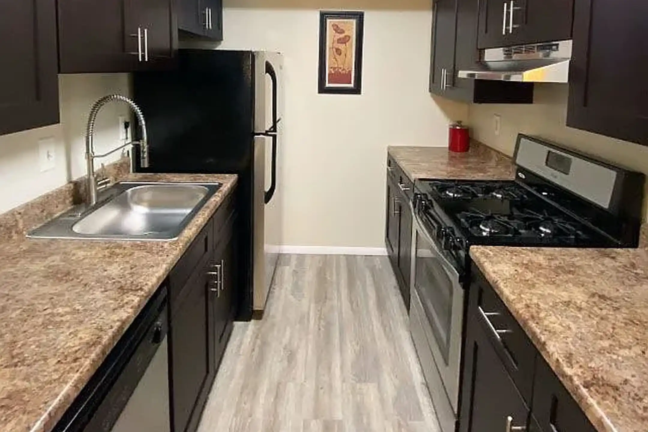 Fox Meadow Apartments - Maple Shade, NJ 08052 | ApartmentGuide.com