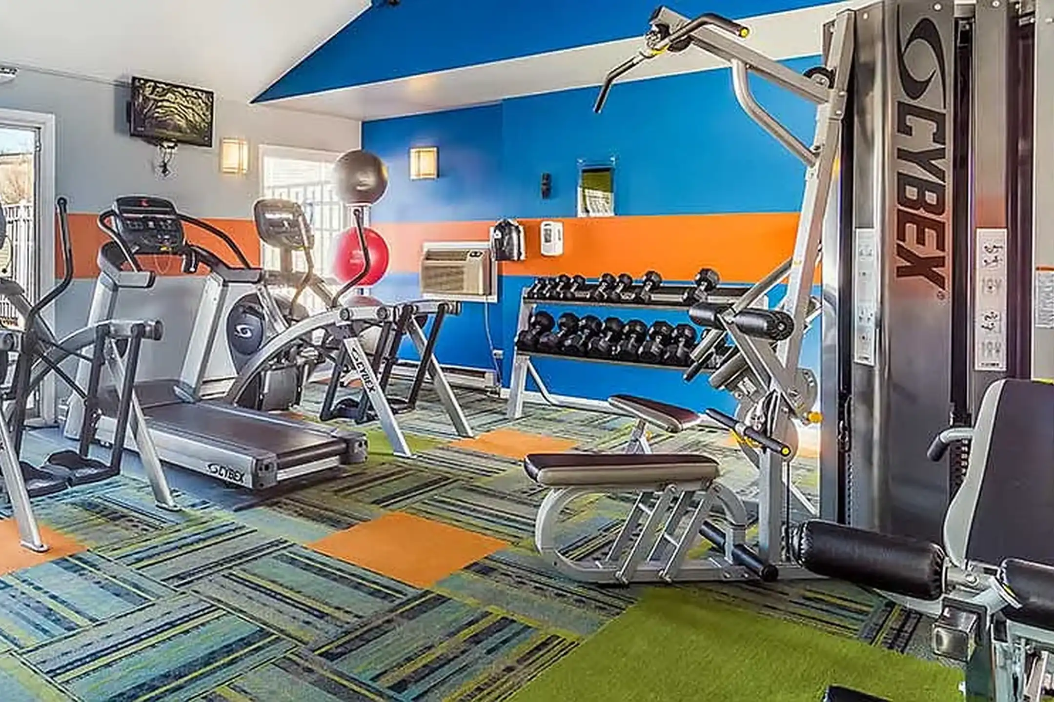 The Lakes at Fountain Square Apartment Homes - Waukegan, IL 60085 ...