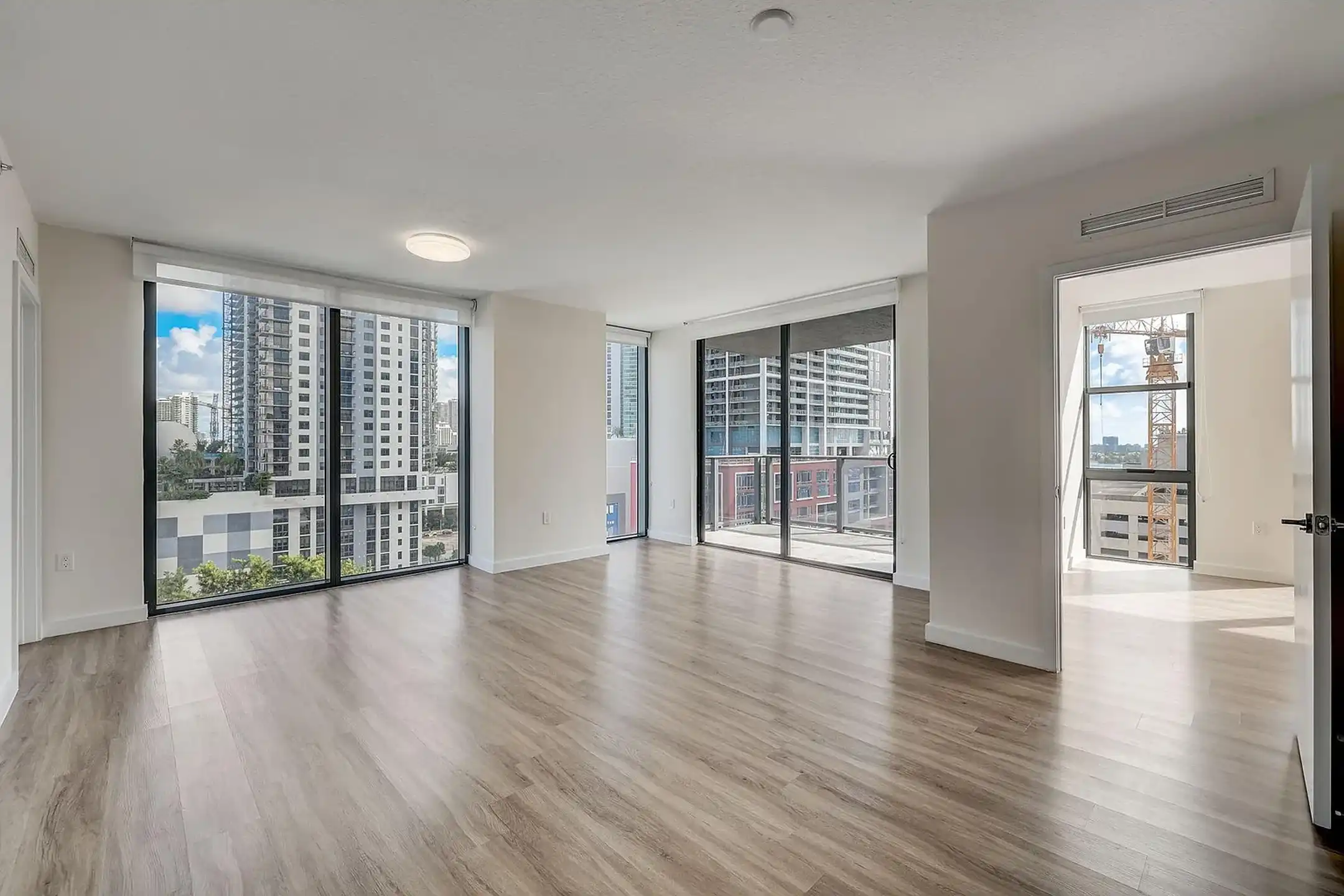 Downtown 5th - Miami, FL 33132 | ApartmentGuide.com
