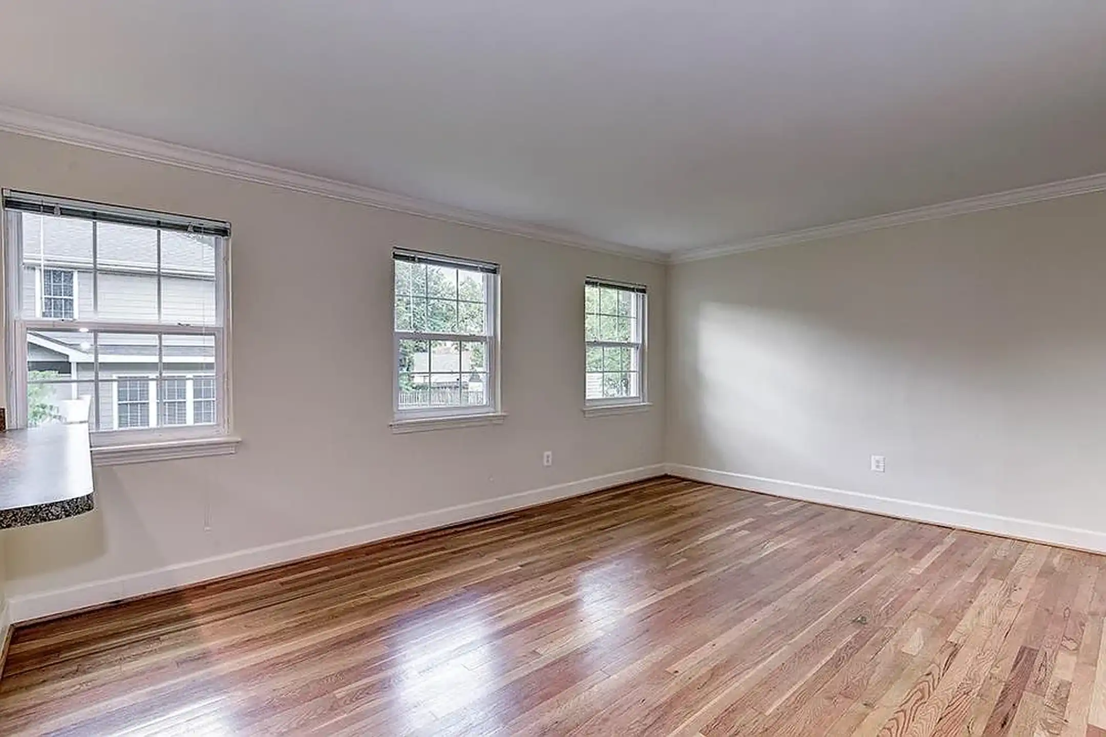 The Gardens at Del Ray - Alexandria, VA 22301 | ApartmentGuide.com