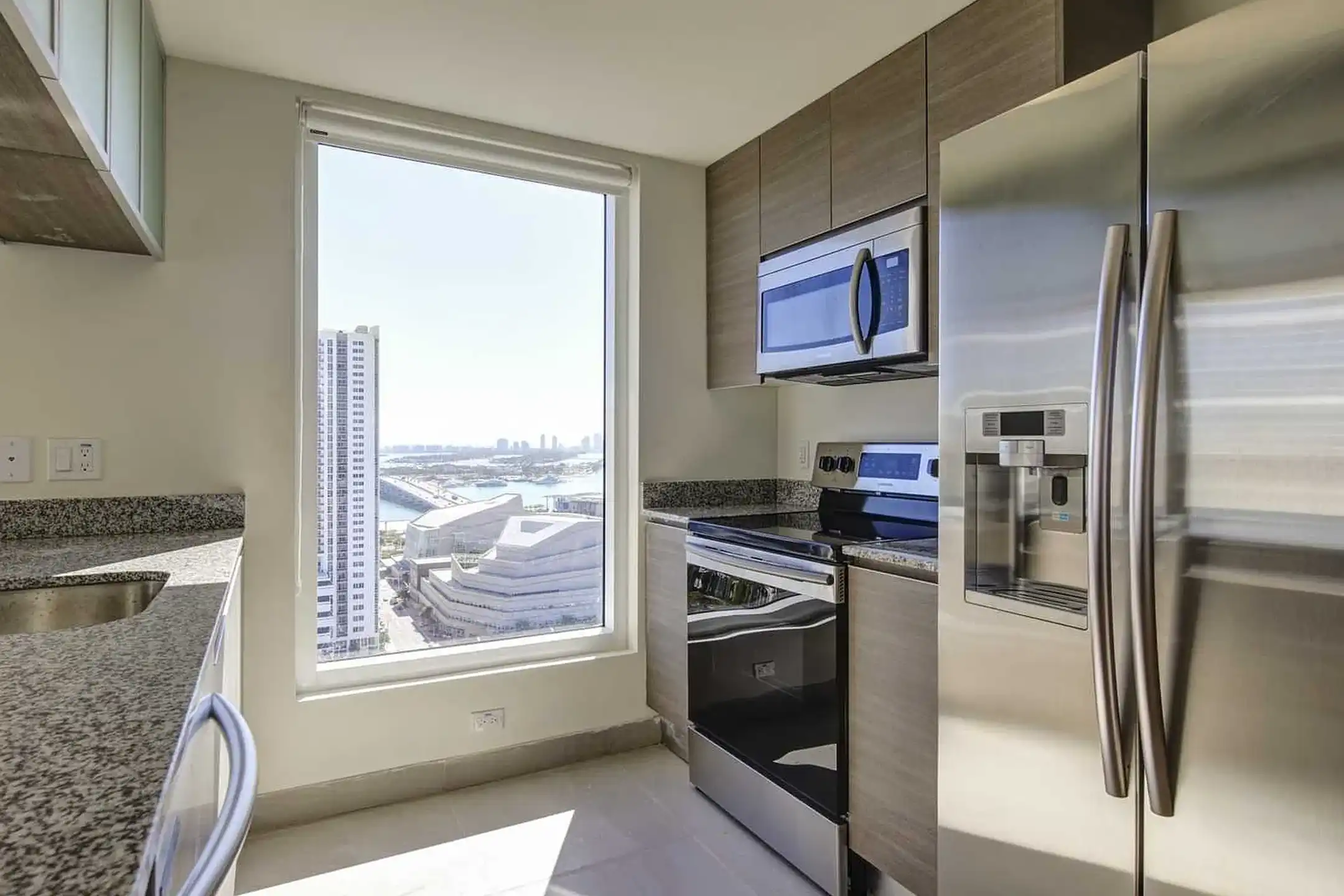Square Station - Miami, FL 33132 | ApartmentGuide.com