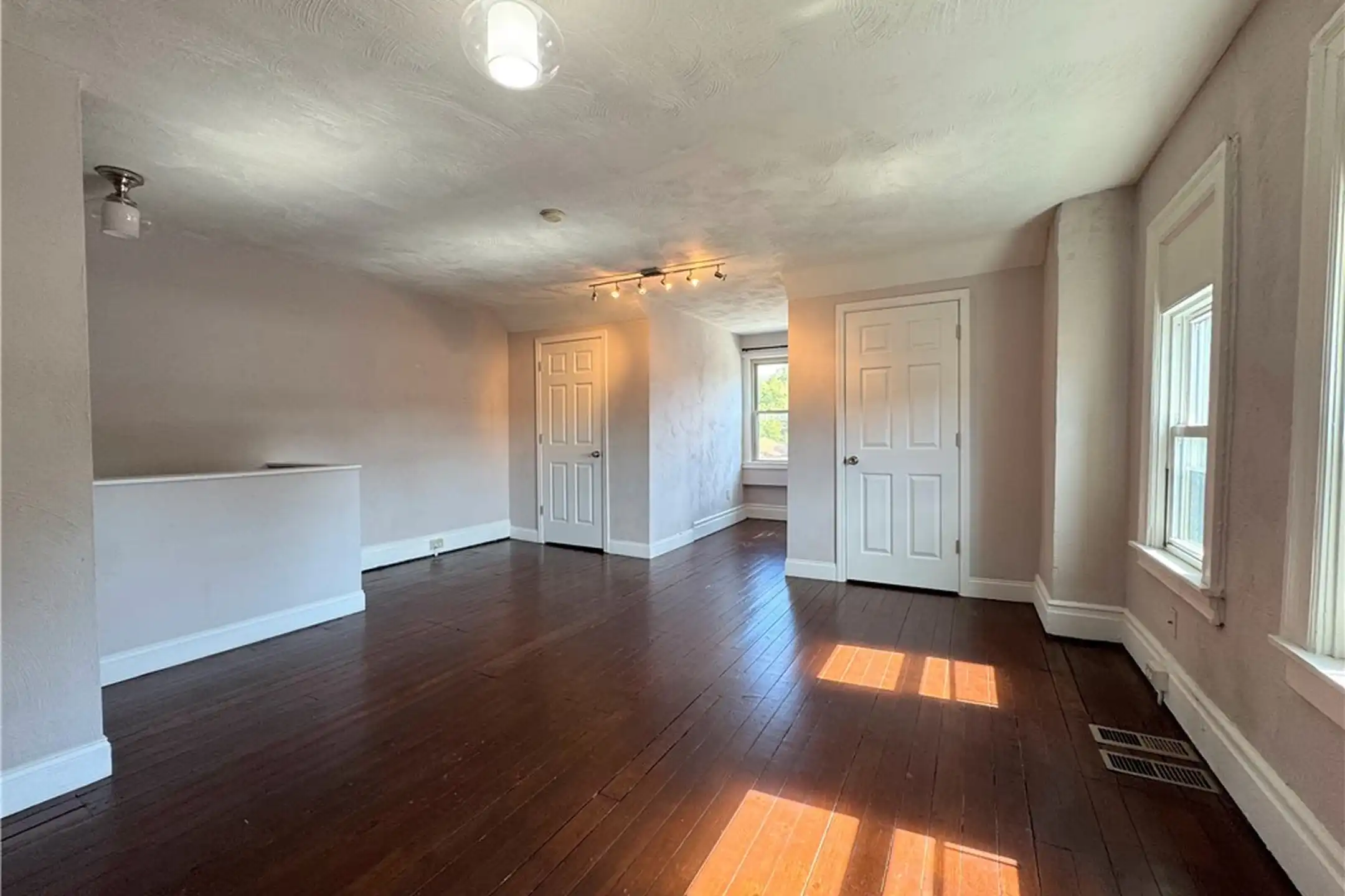 4909 Butler St unit 2 - Pittsburgh, PA 15201 | ApartmentGuide.com