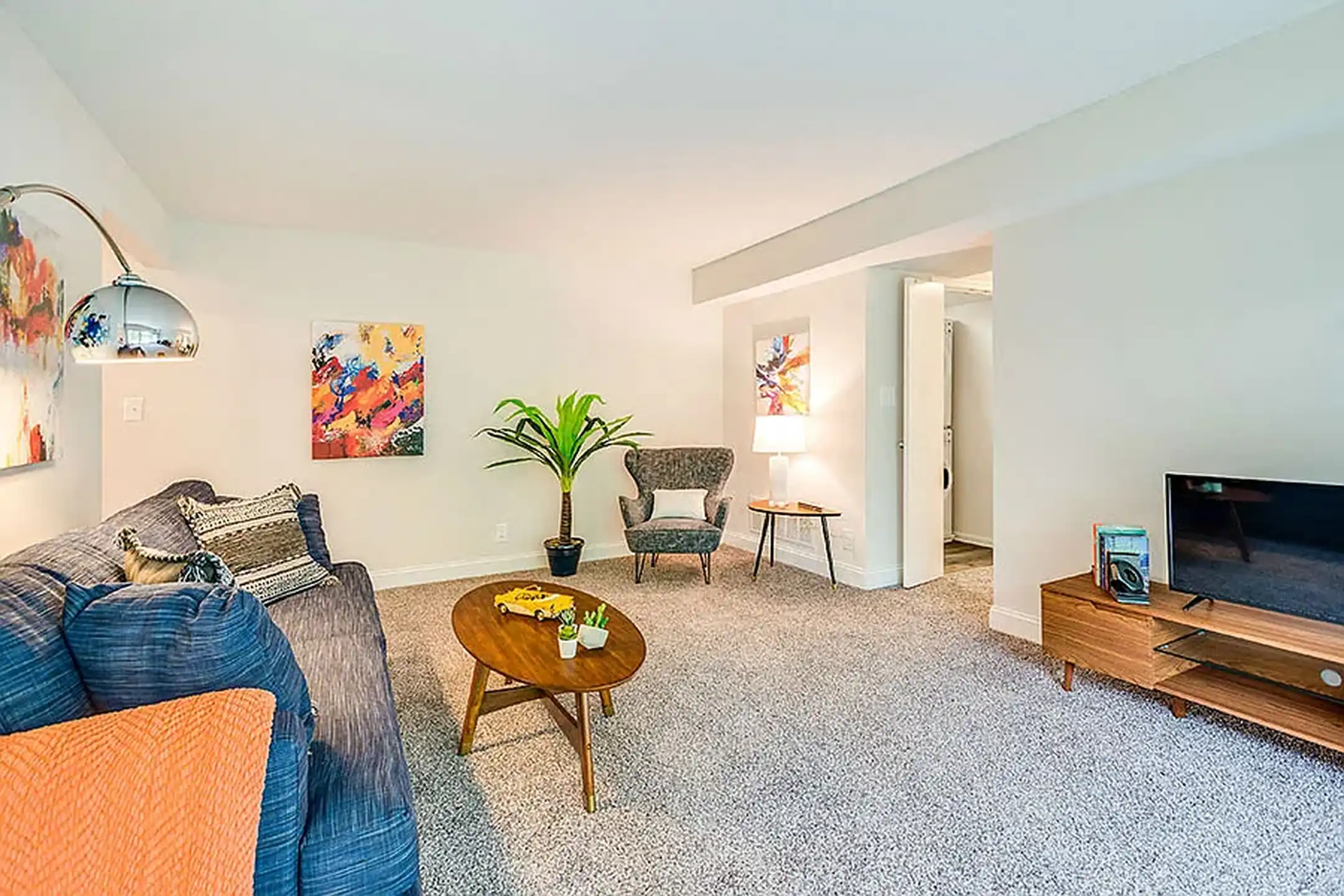 Padonia Village Apartments - Timonium, MD 21093 | ApartmentGuide.com