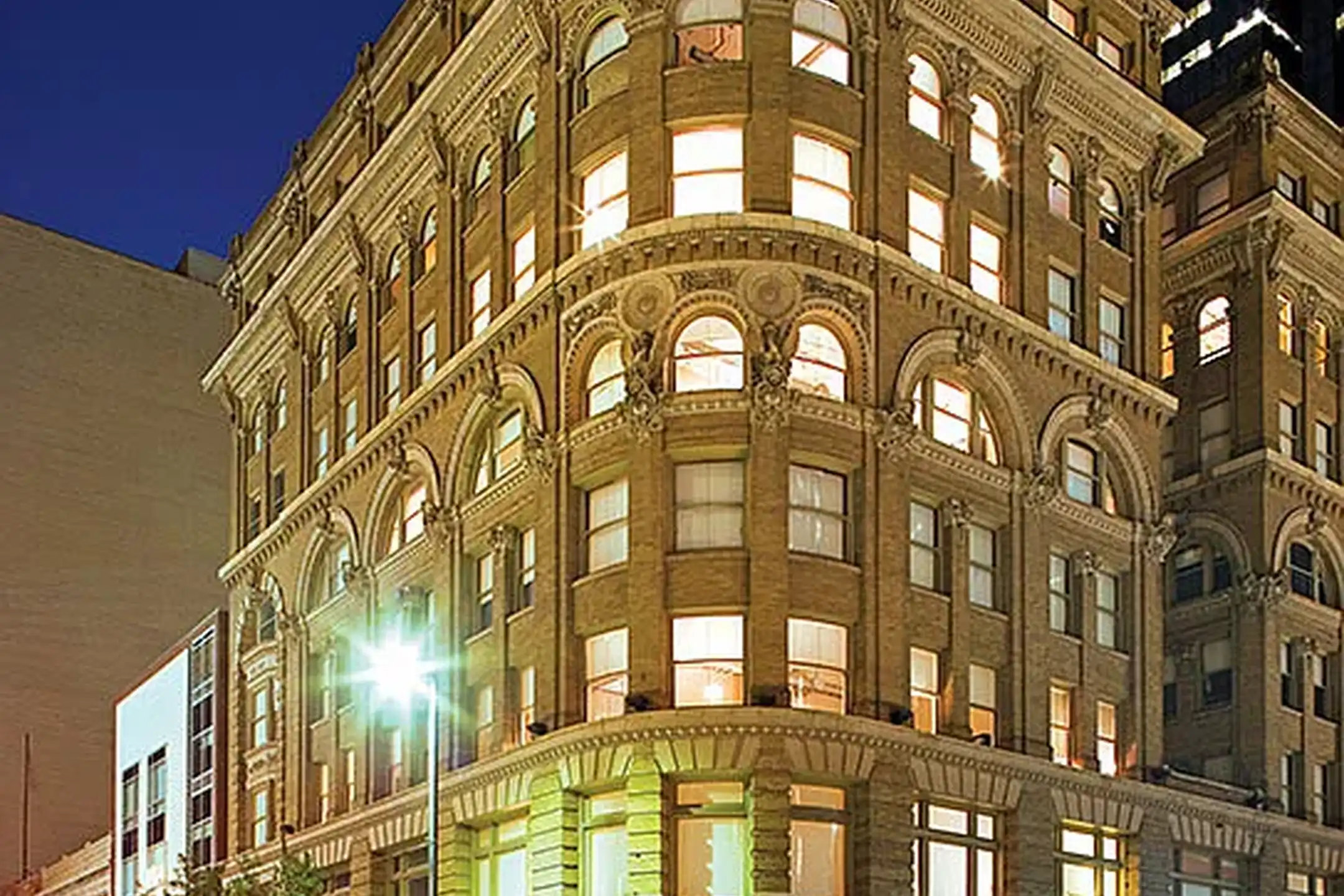 The Wilson Building - Dallas, TX 75201 | ApartmentGuide.com