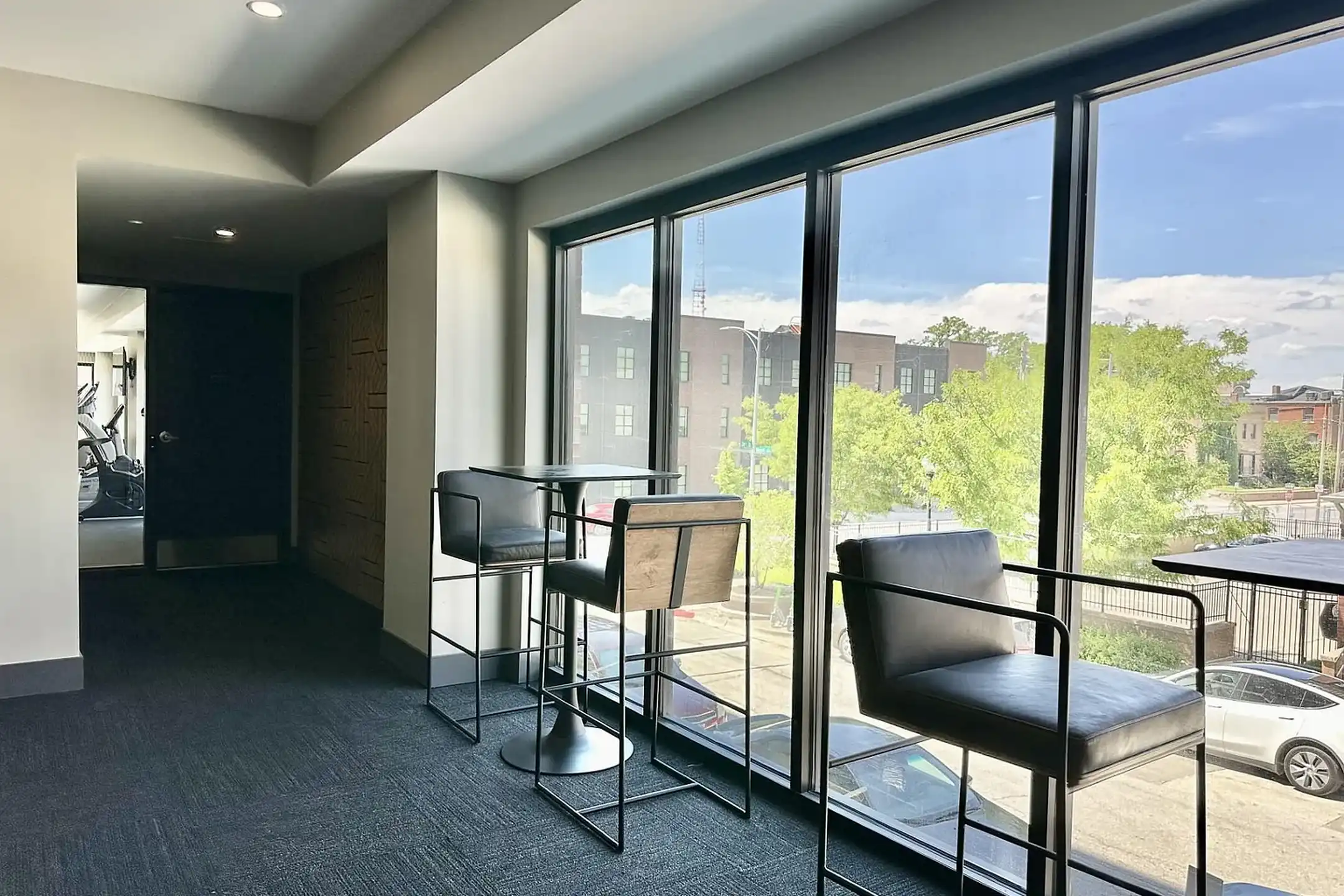 Flats on Howard - Omaha, NE 68102 | ApartmentGuide.com