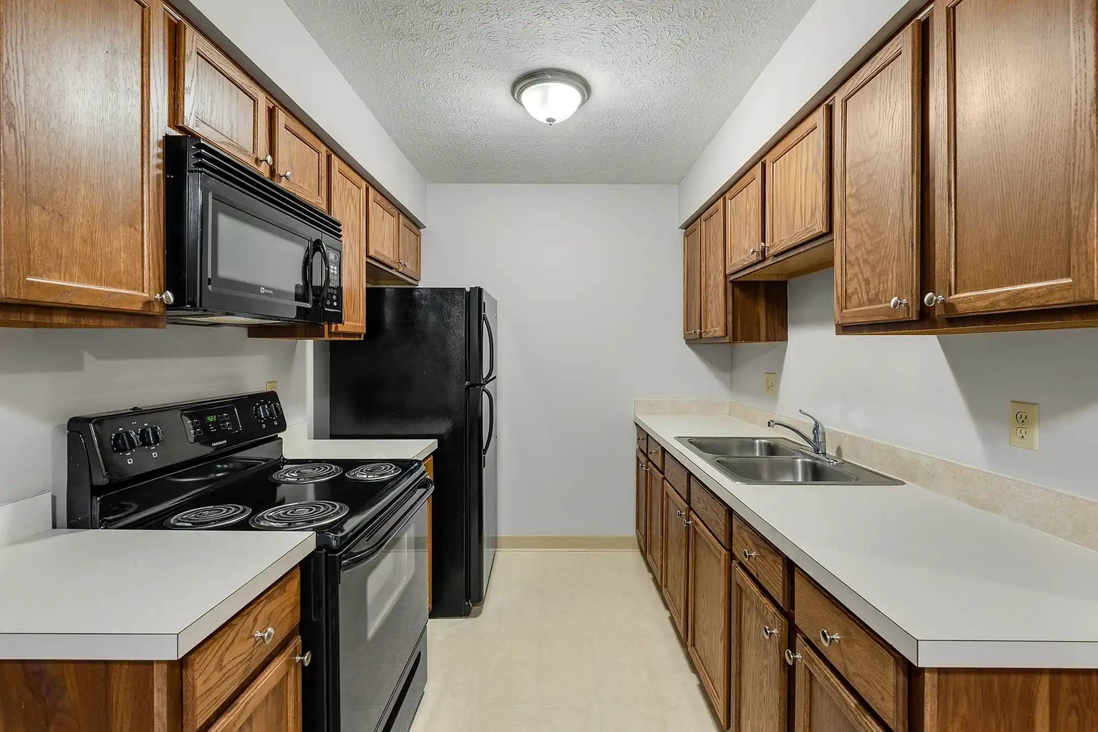 Firestone Park - Akron, OH 44301 | ApartmentGuide.com