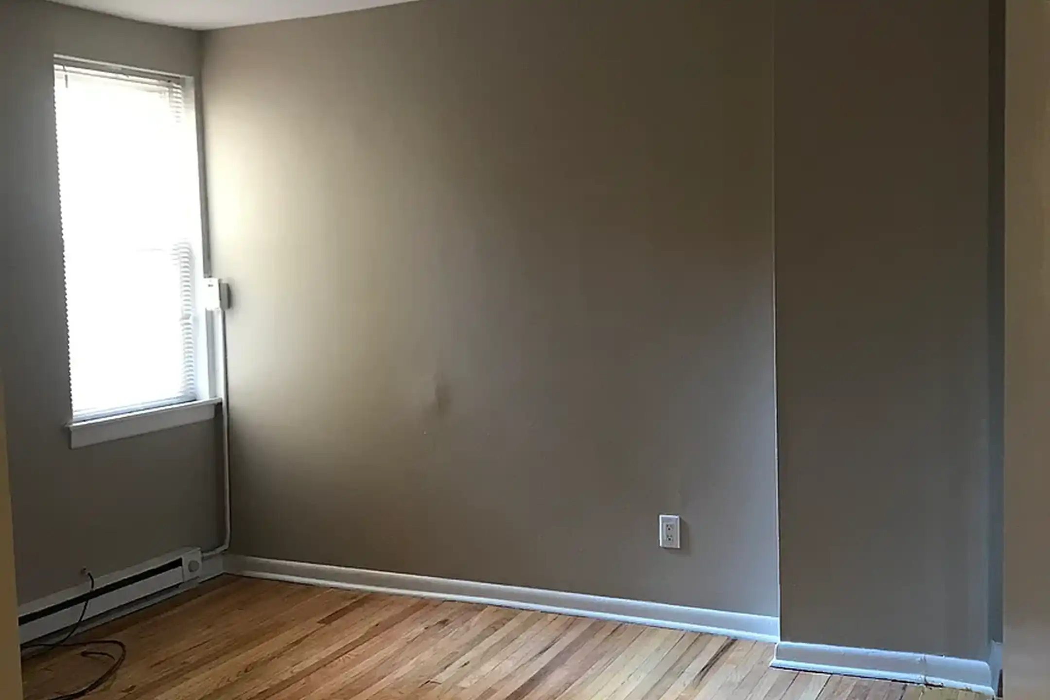 Catherine Street Chase - Philadelphia, PA 19147 | ApartmentGuide.com