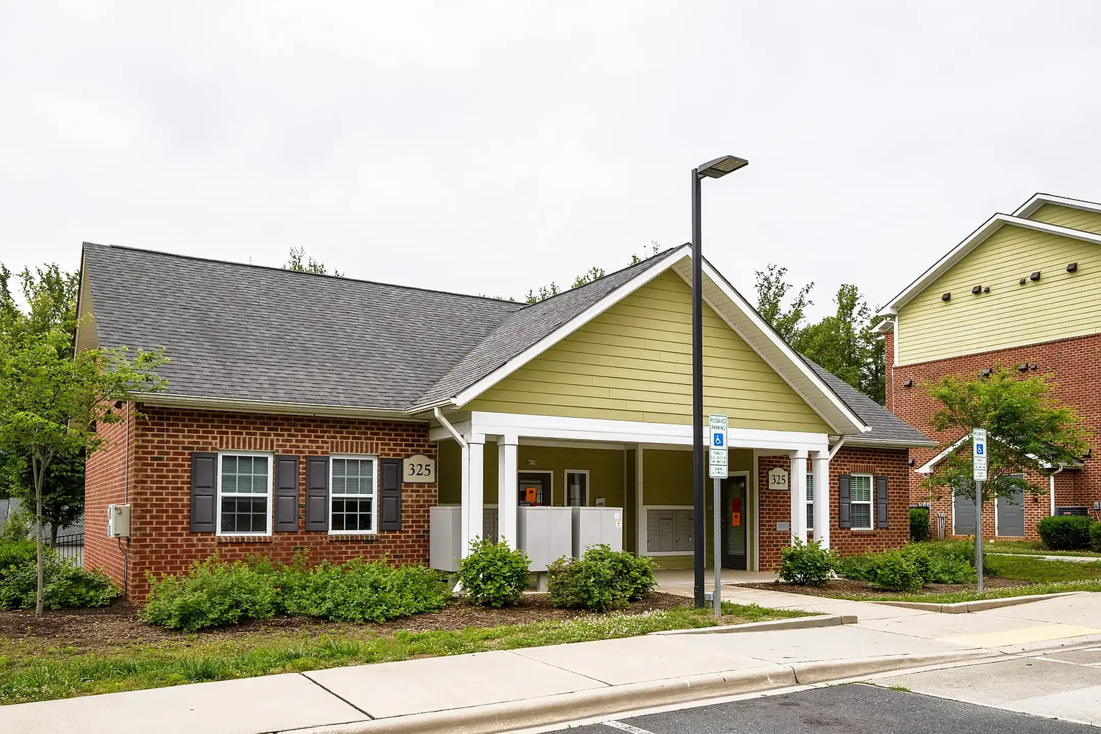 Timberland Park - Charlottesville, VA 22903 | ApartmentGuide.com